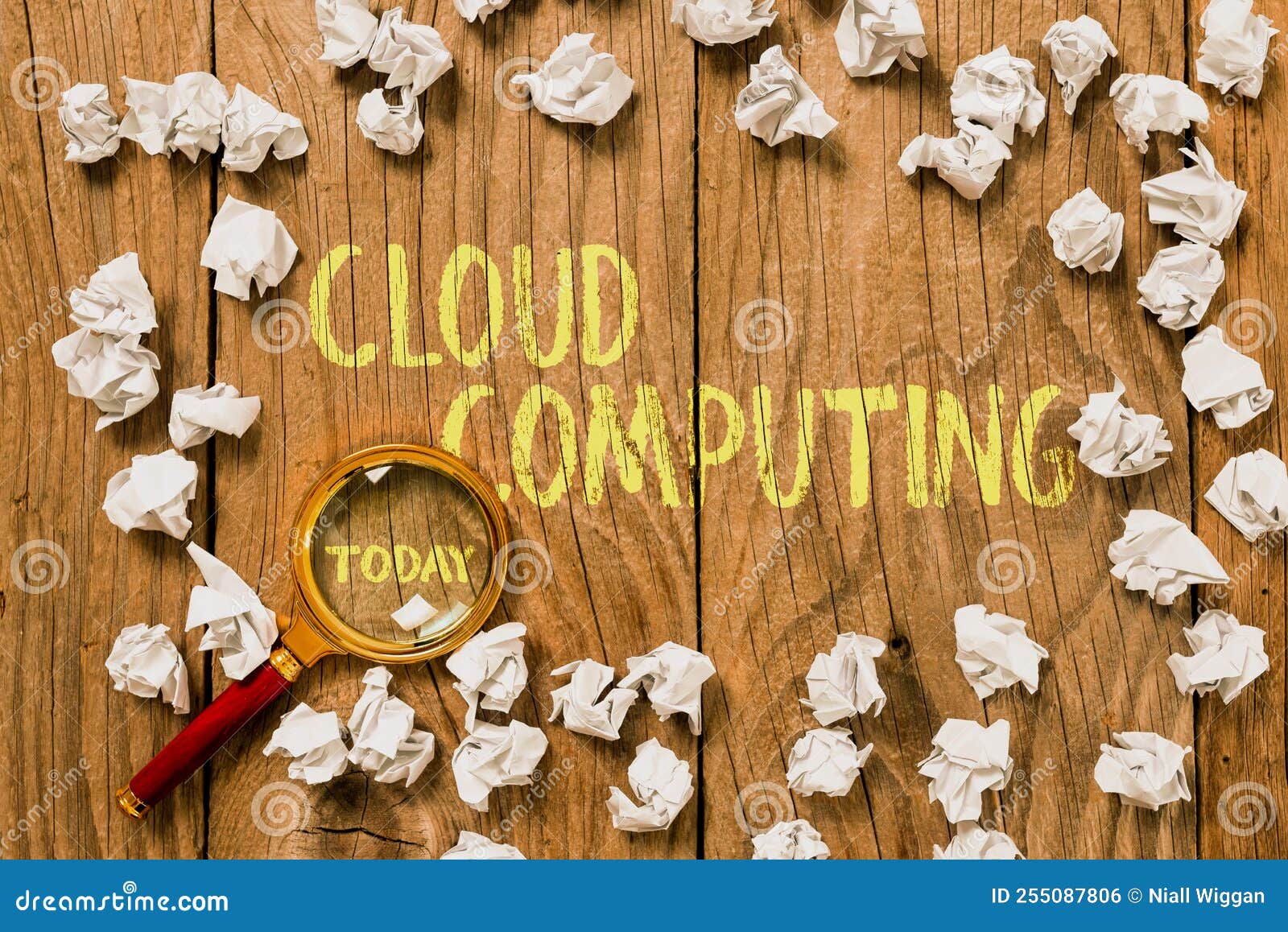 Inspiration Showing Sign Cloud Computinguse a Network of Remote Servers Hosted on the Internet ...