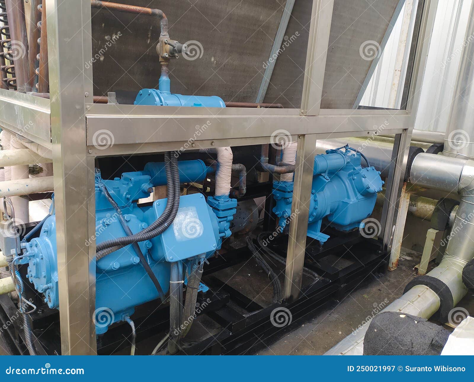 Instalation Compressor on the Chiller Unit for Supply Water Cold. Stock ...