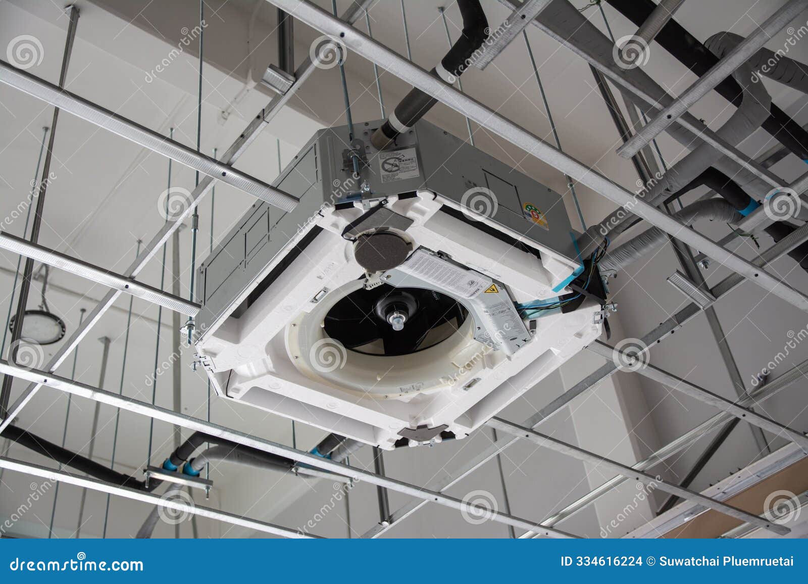 Install Ceiling Mounted Cassette Type Air Conditioner Unit at ...