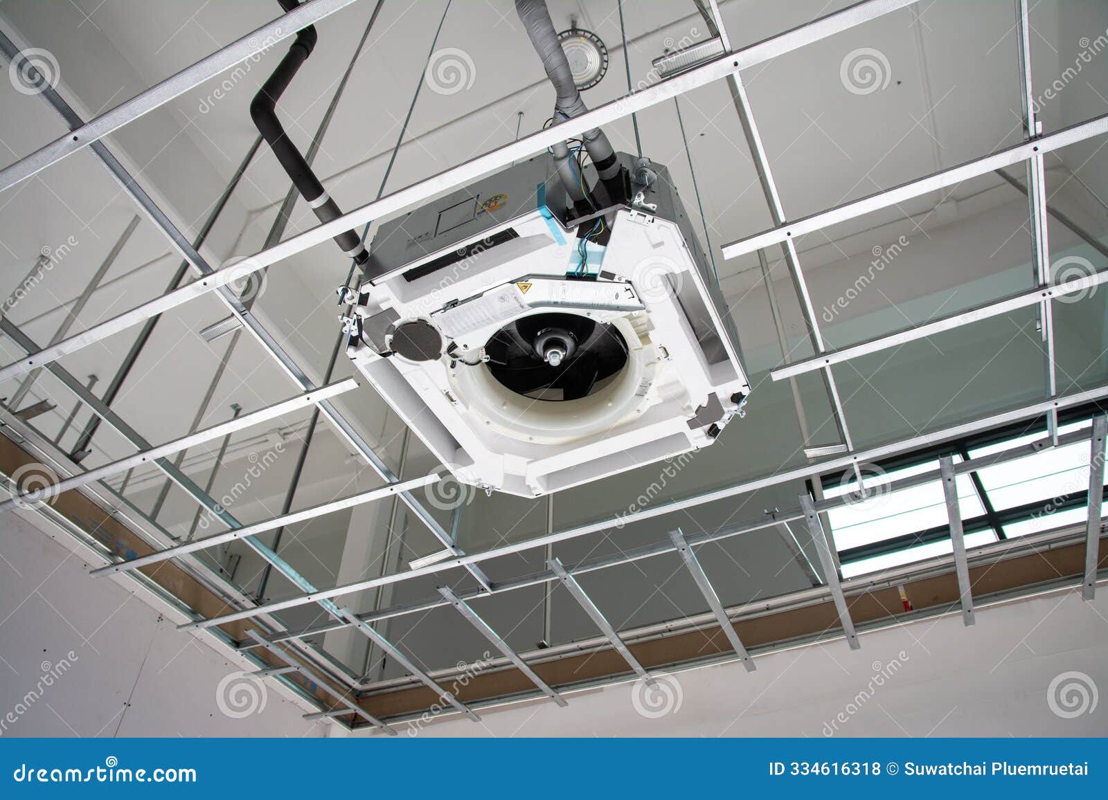 Install Ceiling Mounted Cassette Type Air Conditioner Unit at ...