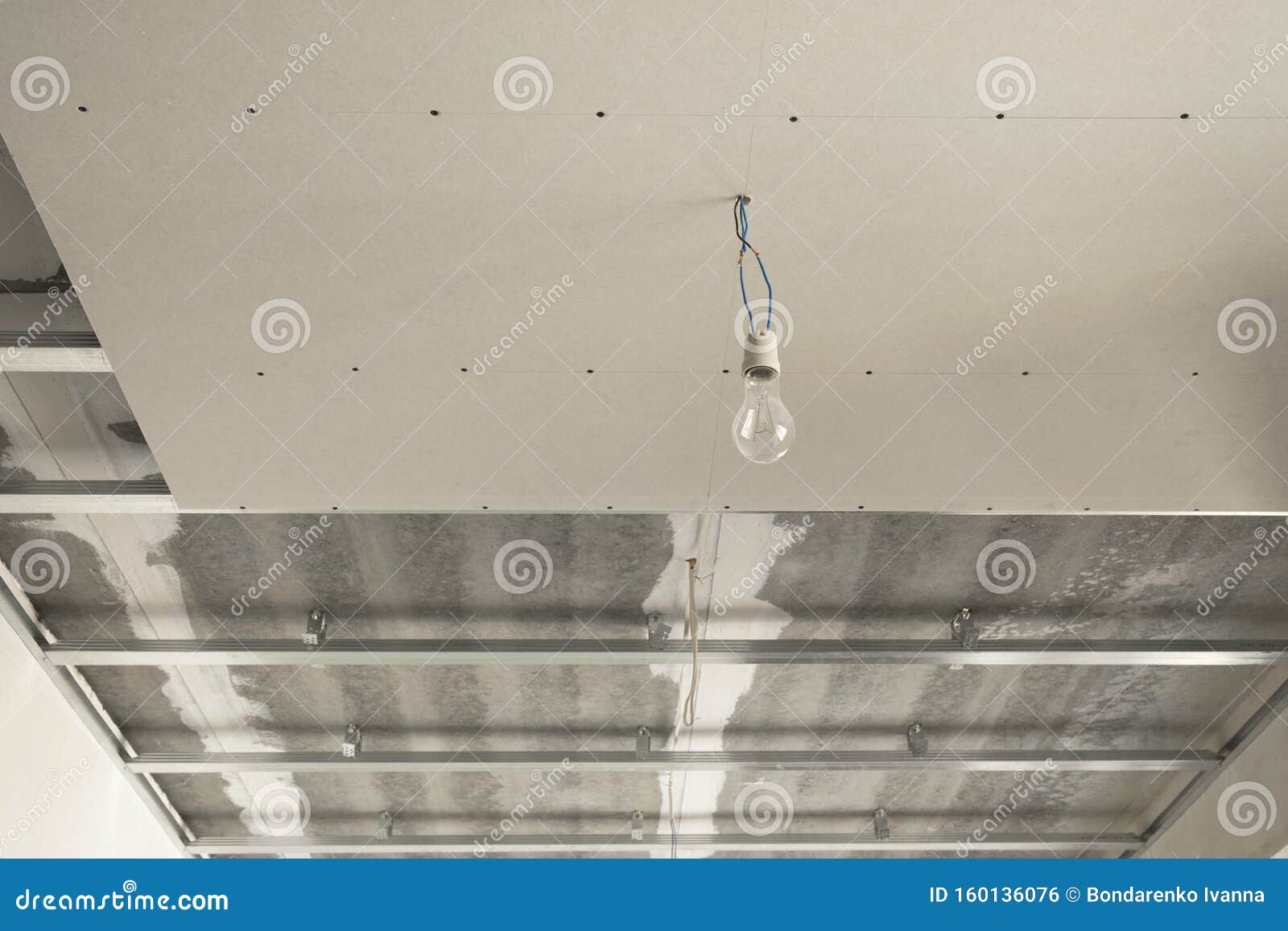Installation the Ceiling Profile in the New Flat Stock Photo - Image of ...