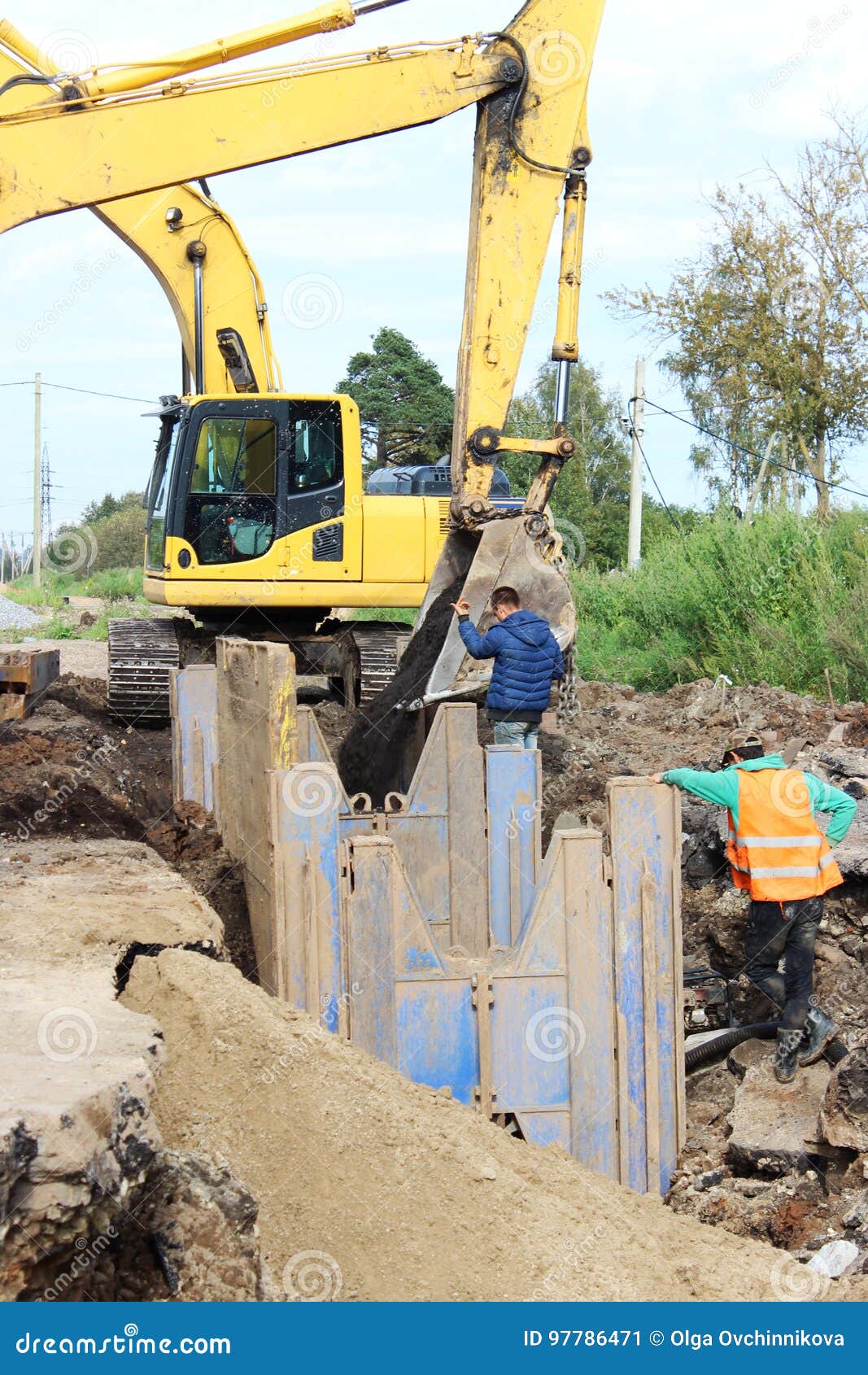 Installation of Metal Structures - Immediate Support for Draining the ...