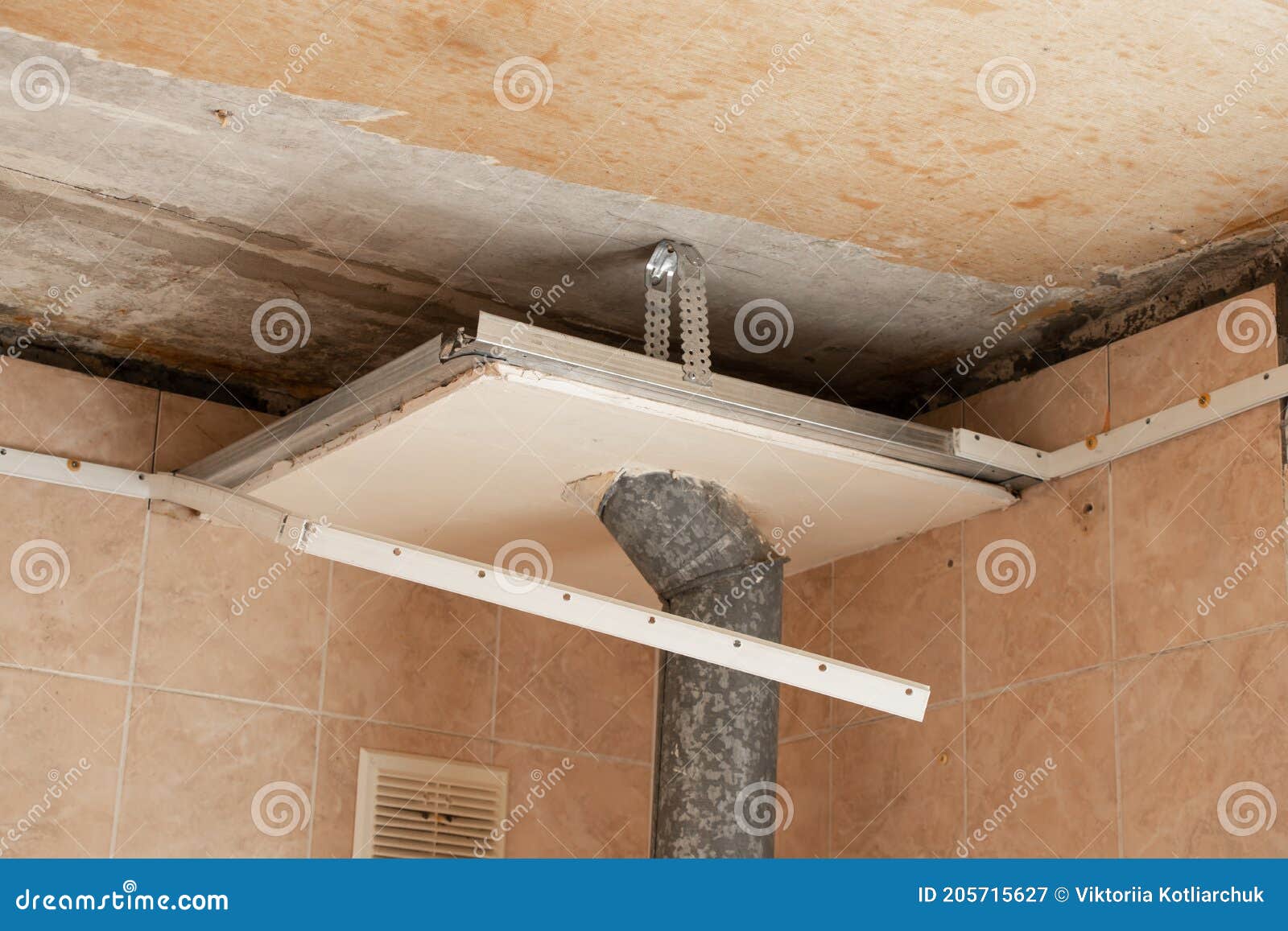 Installation of Plasterboard on the Ceiling, Drywall on the Ceiling ...