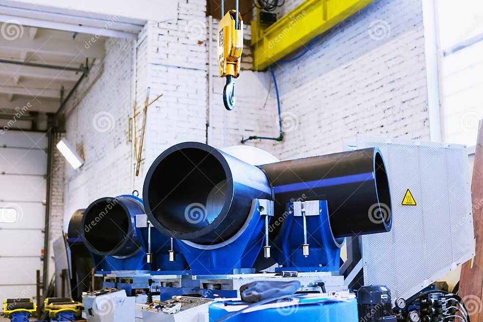 Installation Process of the Distribution Unit Heating Network in the ...