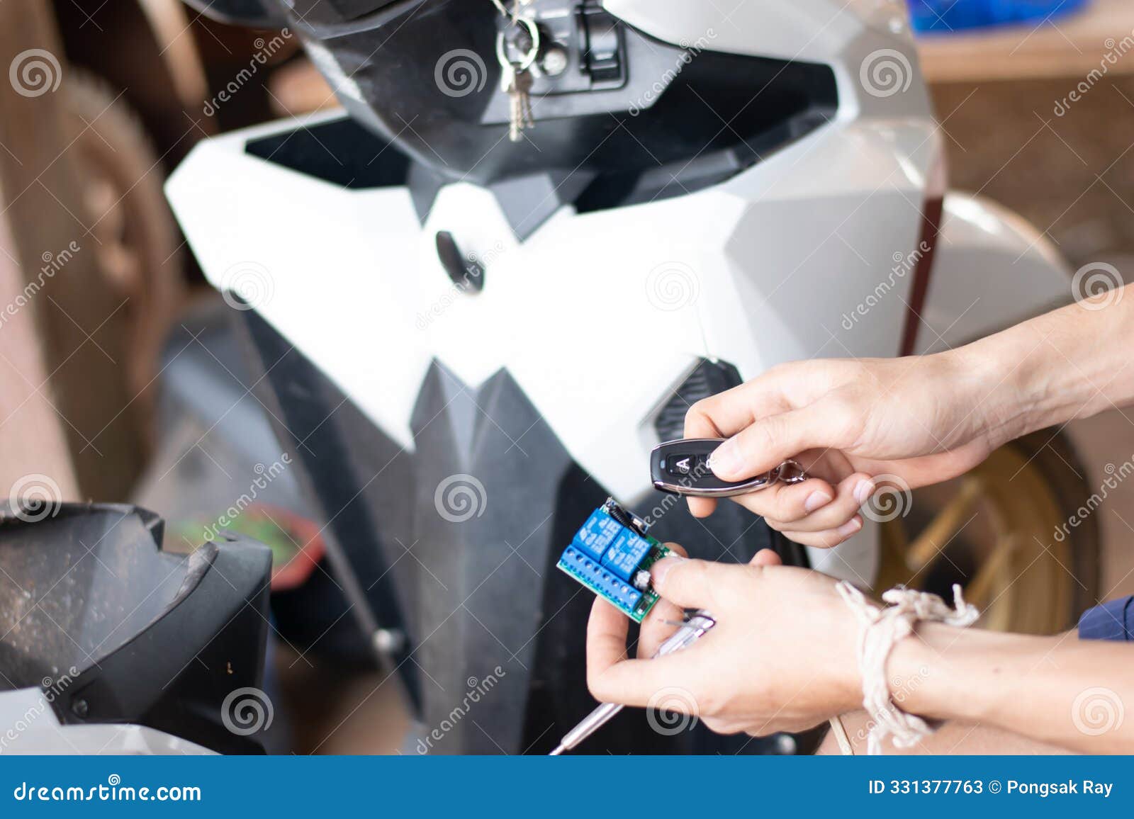 Installation of a Relay Connected To the Remote Lock and Start of the ...