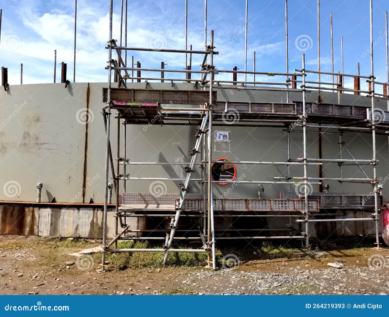 Installation Scaffolding Pipe at Tank Area Stock Image - Image of pipe ...