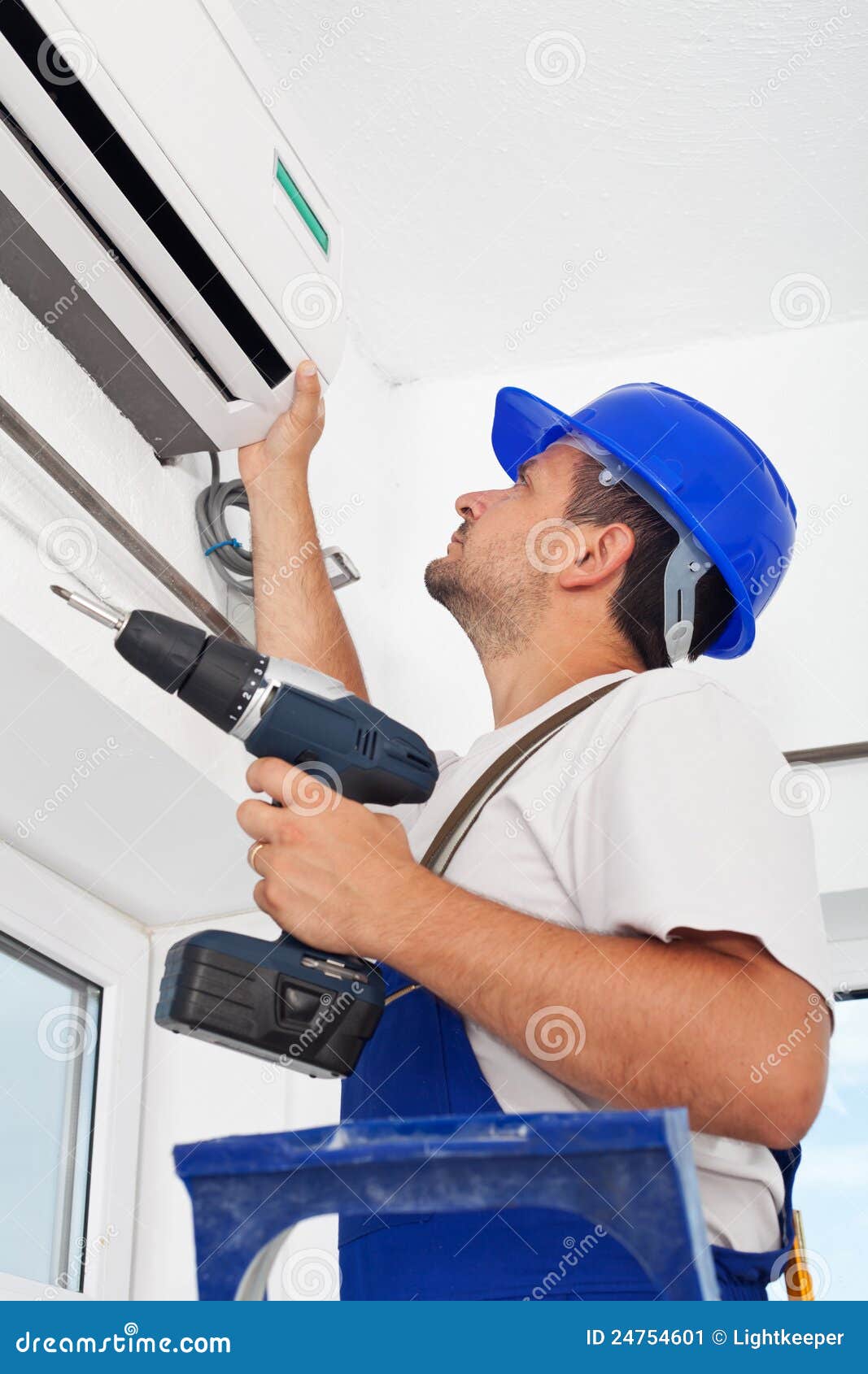 Installing Air Conditioning Unit Stock Image - Image of contractor ... Installing Air Conditioning Unit Stock Image - Image of contractor ...