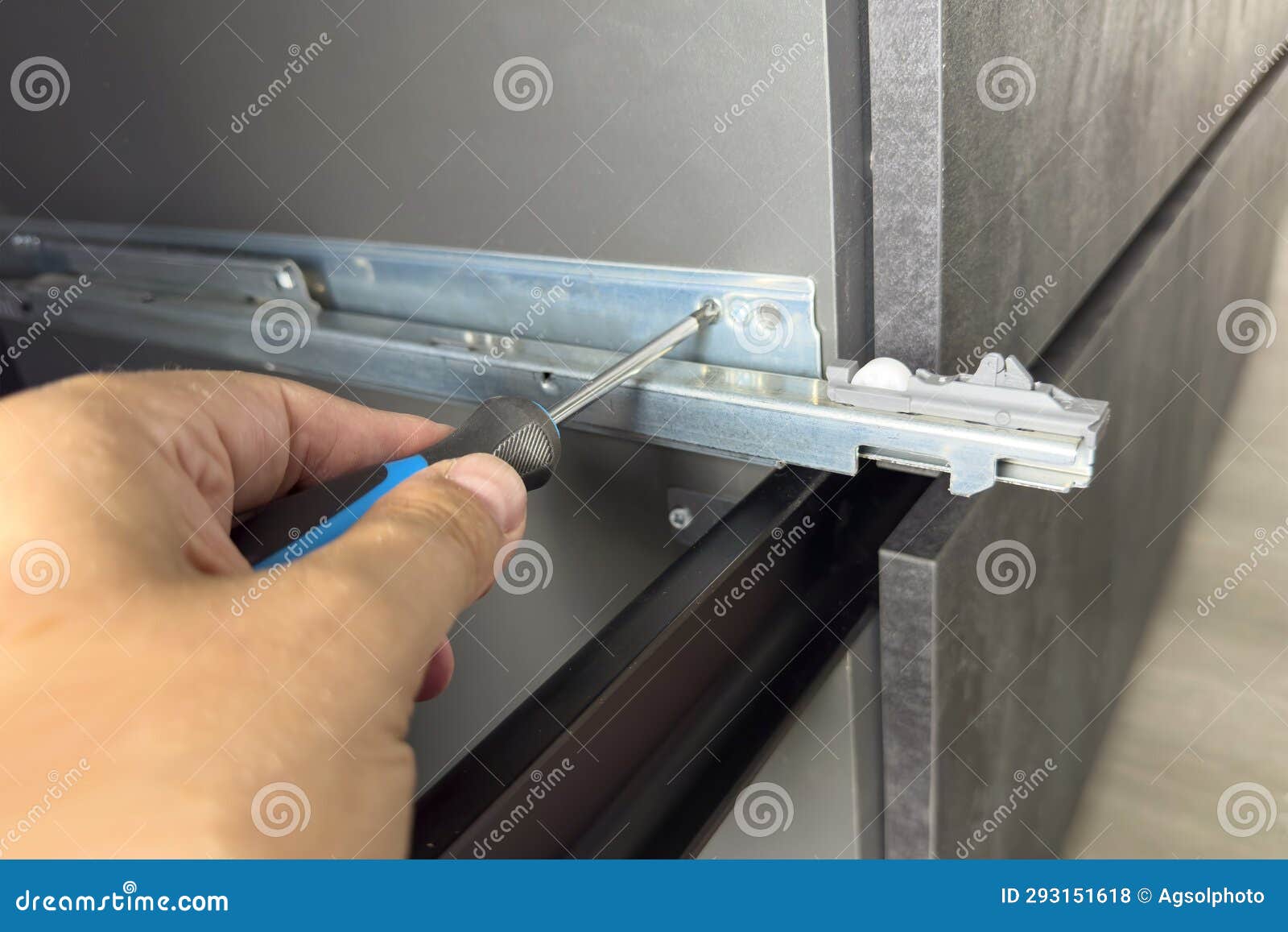 Installing Drawer Slides In Kitchen Furniture Hands Of A Furniture