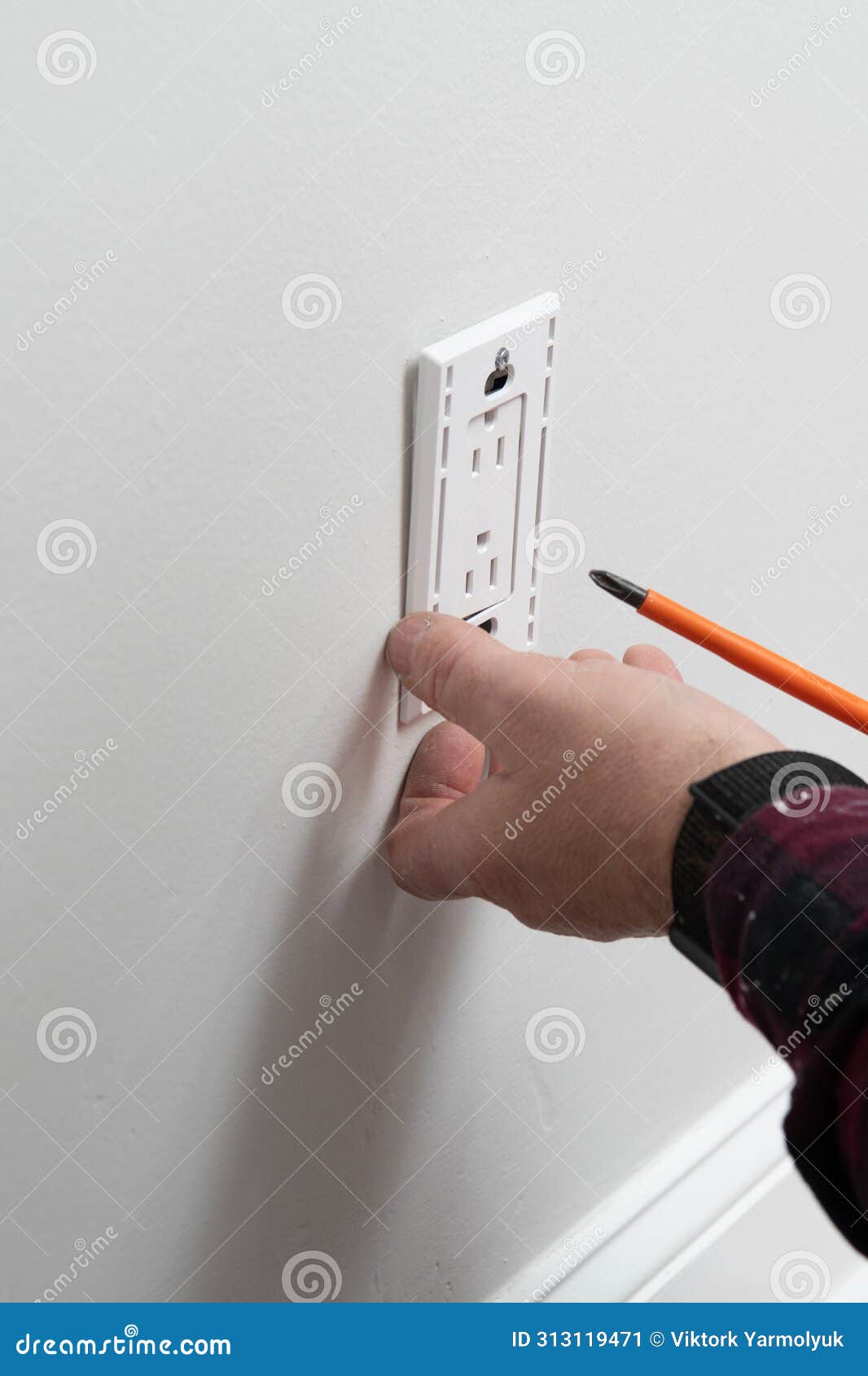 Installing an Electrical Outlet Stock Image - Image of repair ...