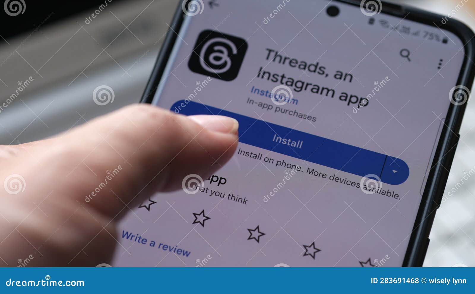 Installing Instagram Thread Application on Android Smartphone ...