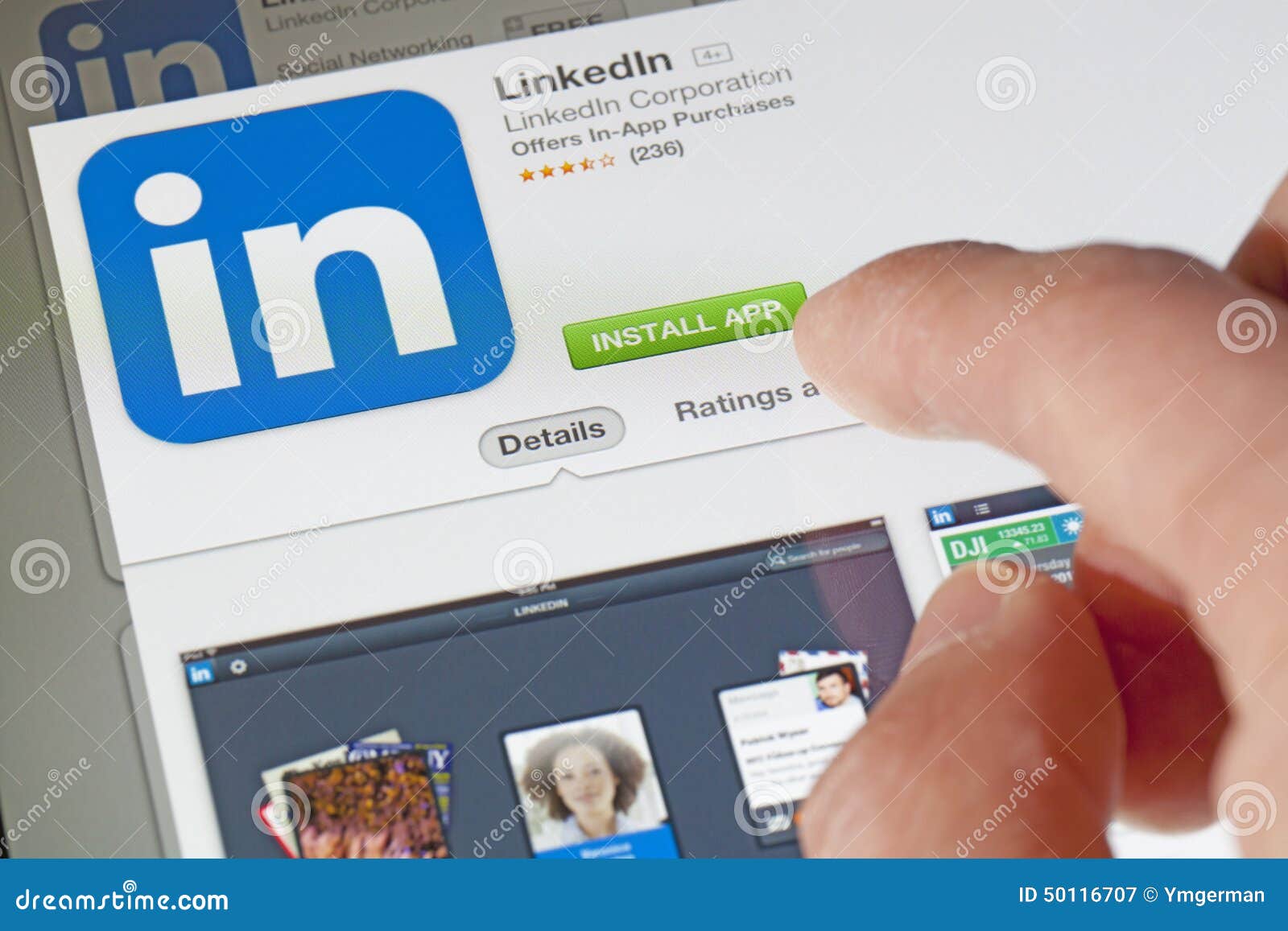Installing the Linkedin App on an Ipad Editorial Photography - Image of ...
