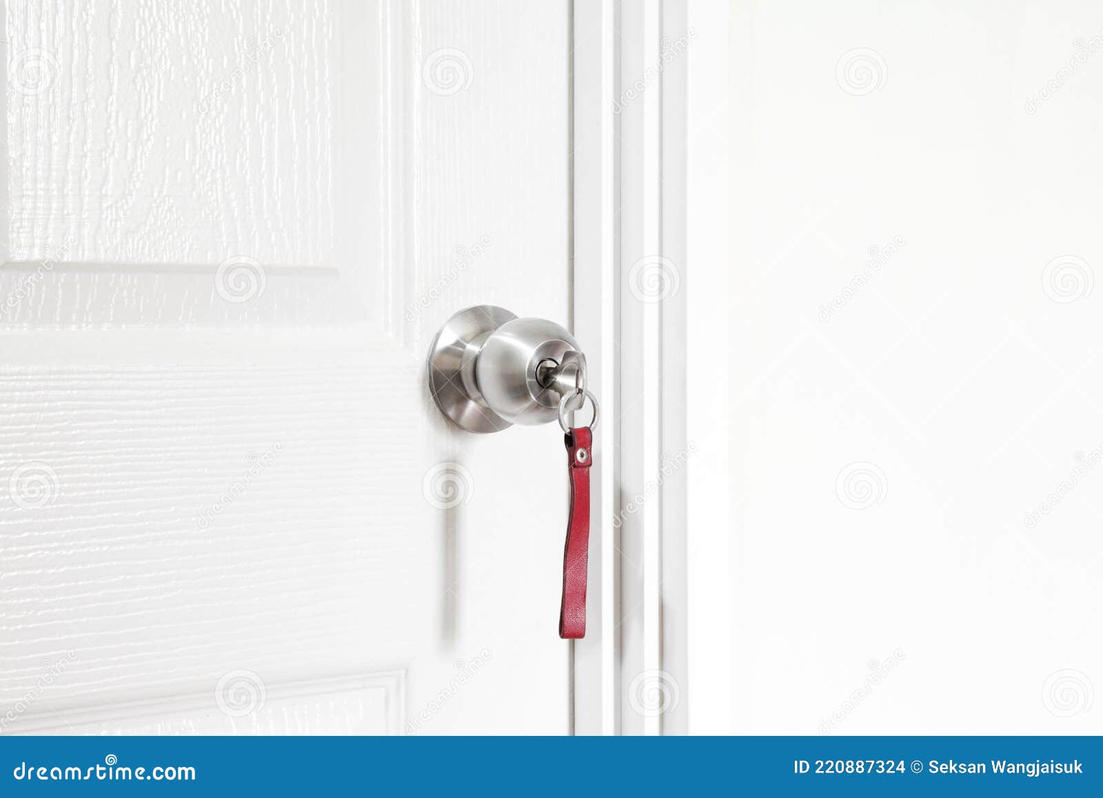 Installing Locking Knob with Key at the Door Inside the Home Stock ...