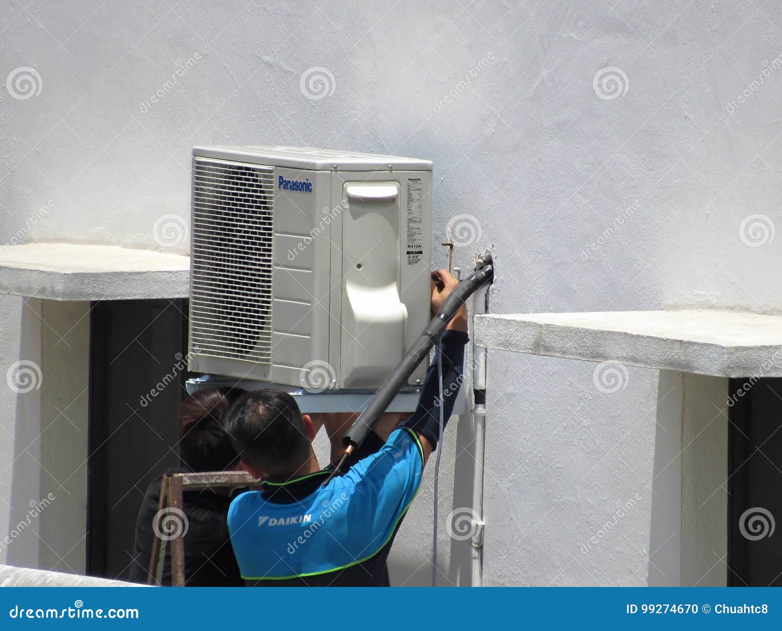 Installing a New Air-conditioner Unit Editorial Image - Image of grill ...
