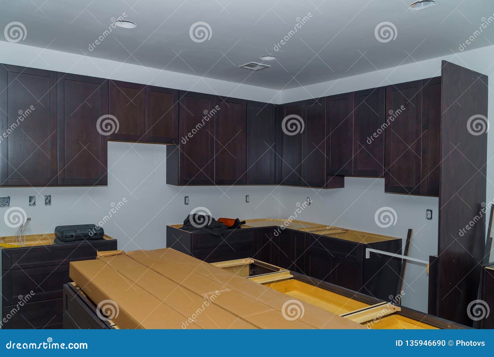 Installing New Induction Hob in Modern Kitchen Kitchen Installation ...