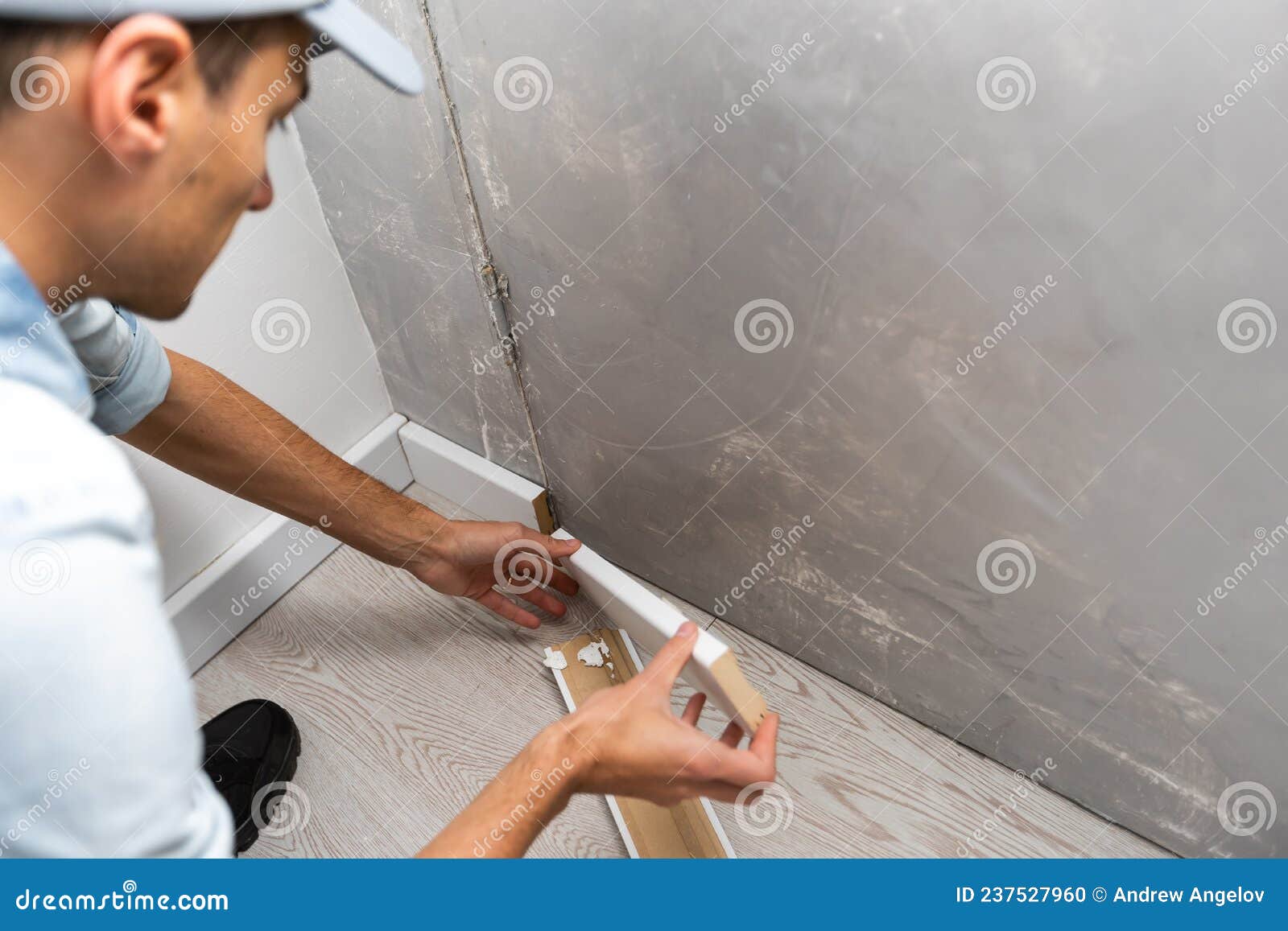 Installing the New Skirting Board after Changing the Parquet Stock ...