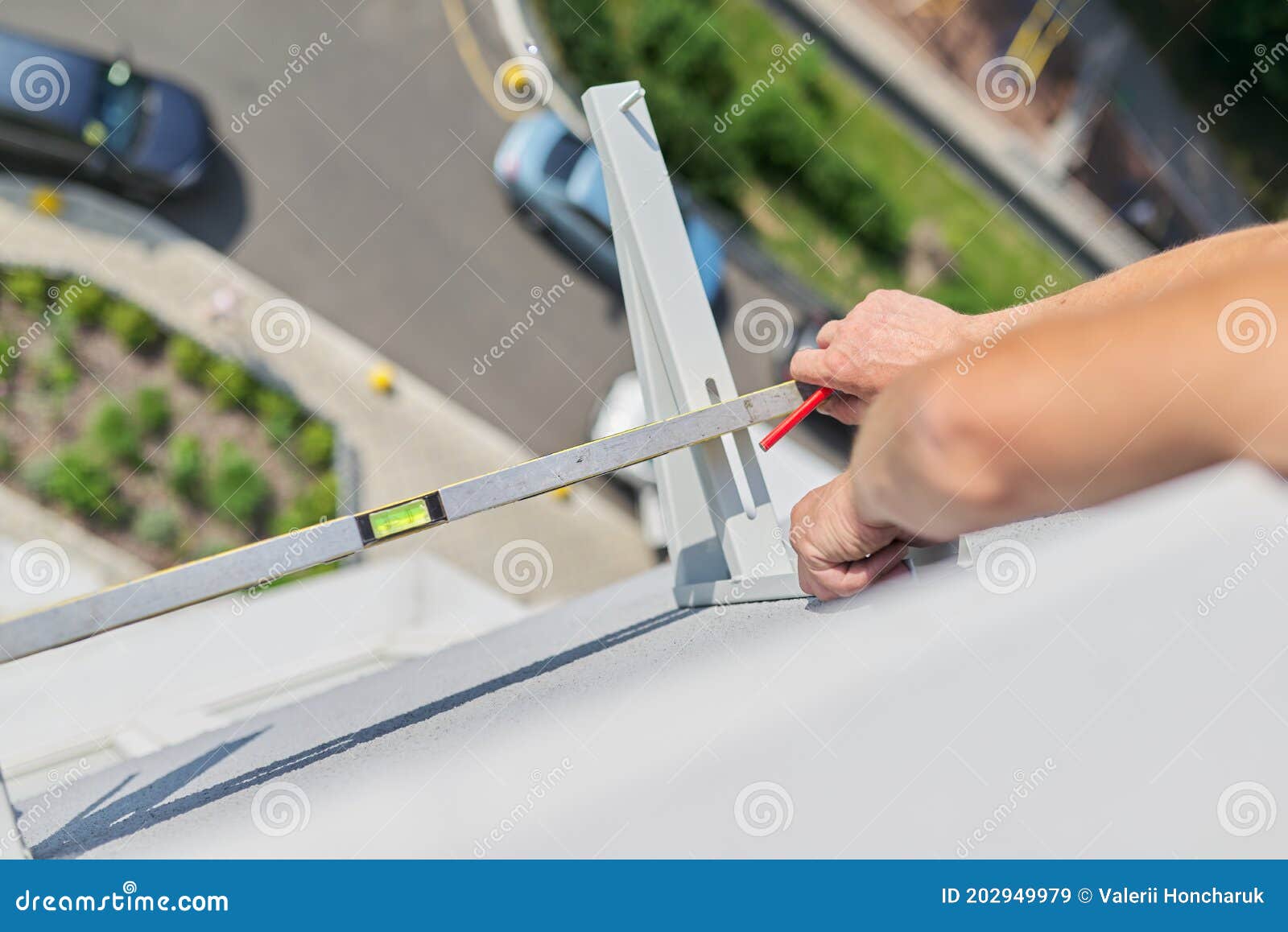 Installing the Outdoor Unit of the Air Conditioner, Using a Level when ...