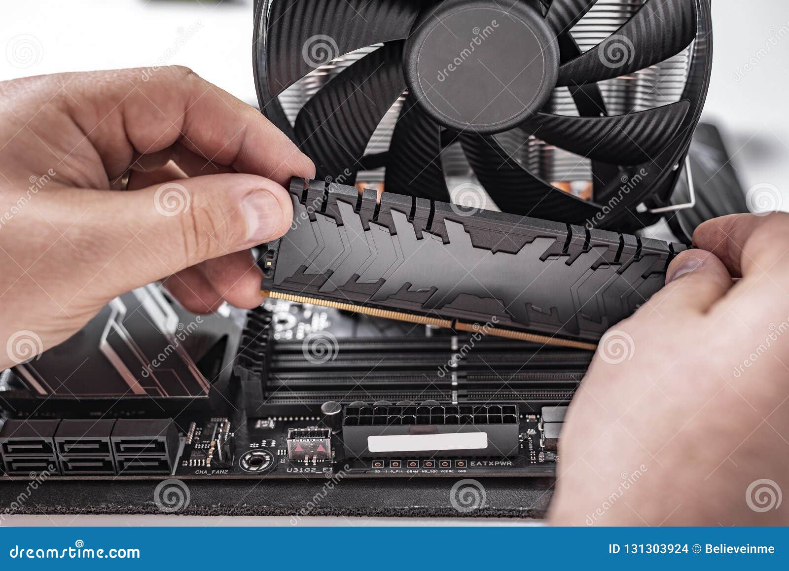 Installing Random Access Memory into PC. Stock Photo - Image of micro, hardware: 131303924