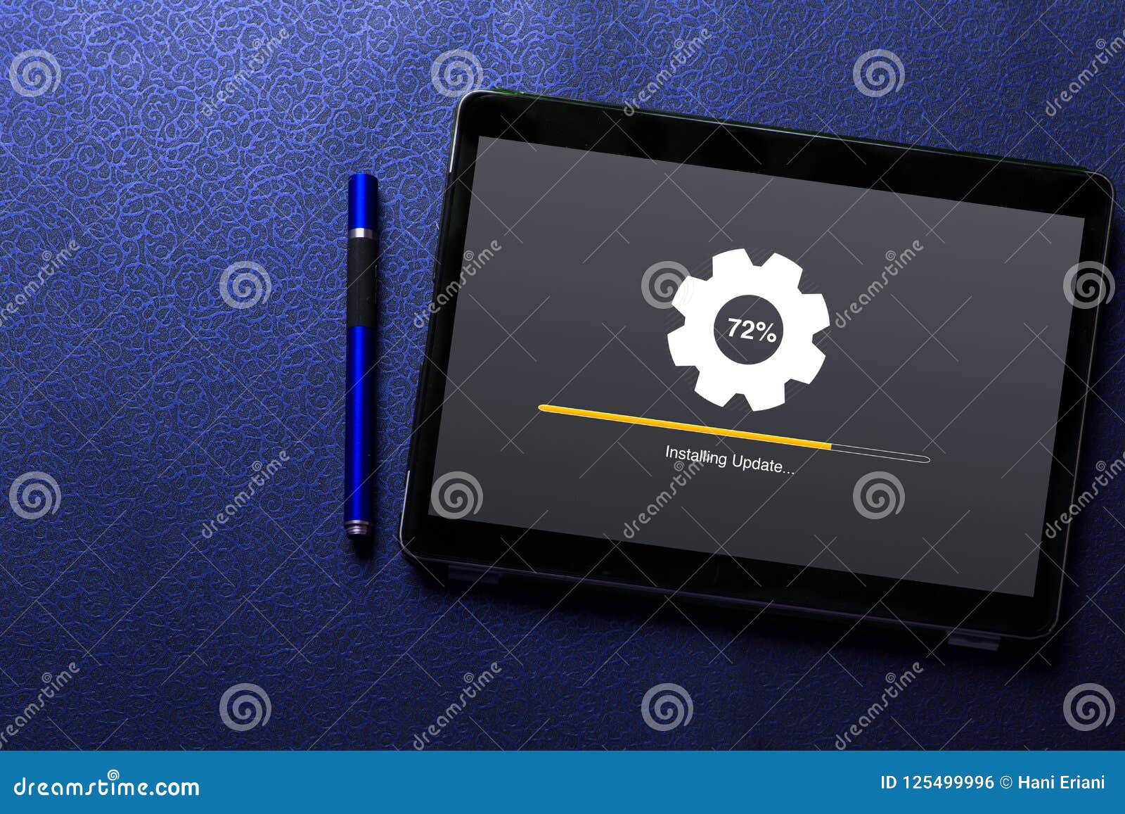 Installing Update Process with Gearbox Percentage Progress and Loading ...