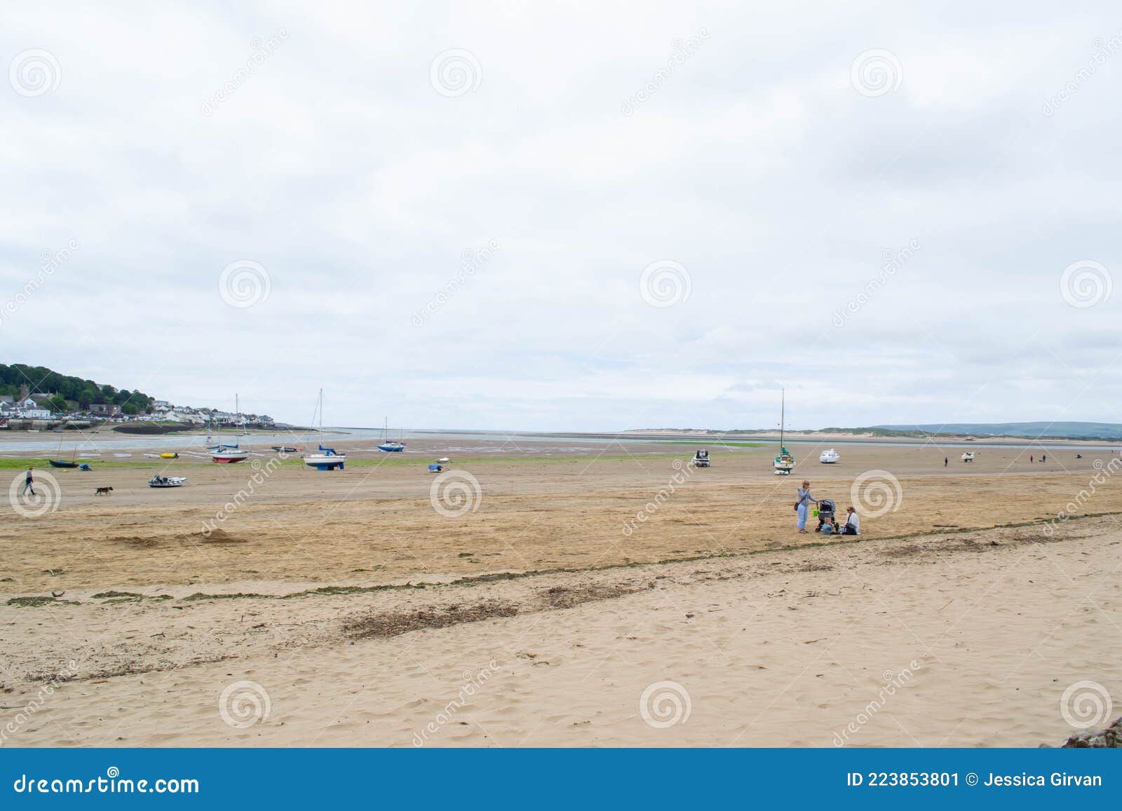 INSTOW, DEVON, ENGLAND- 25 June 2021: Instow Beach in Instow, North ...