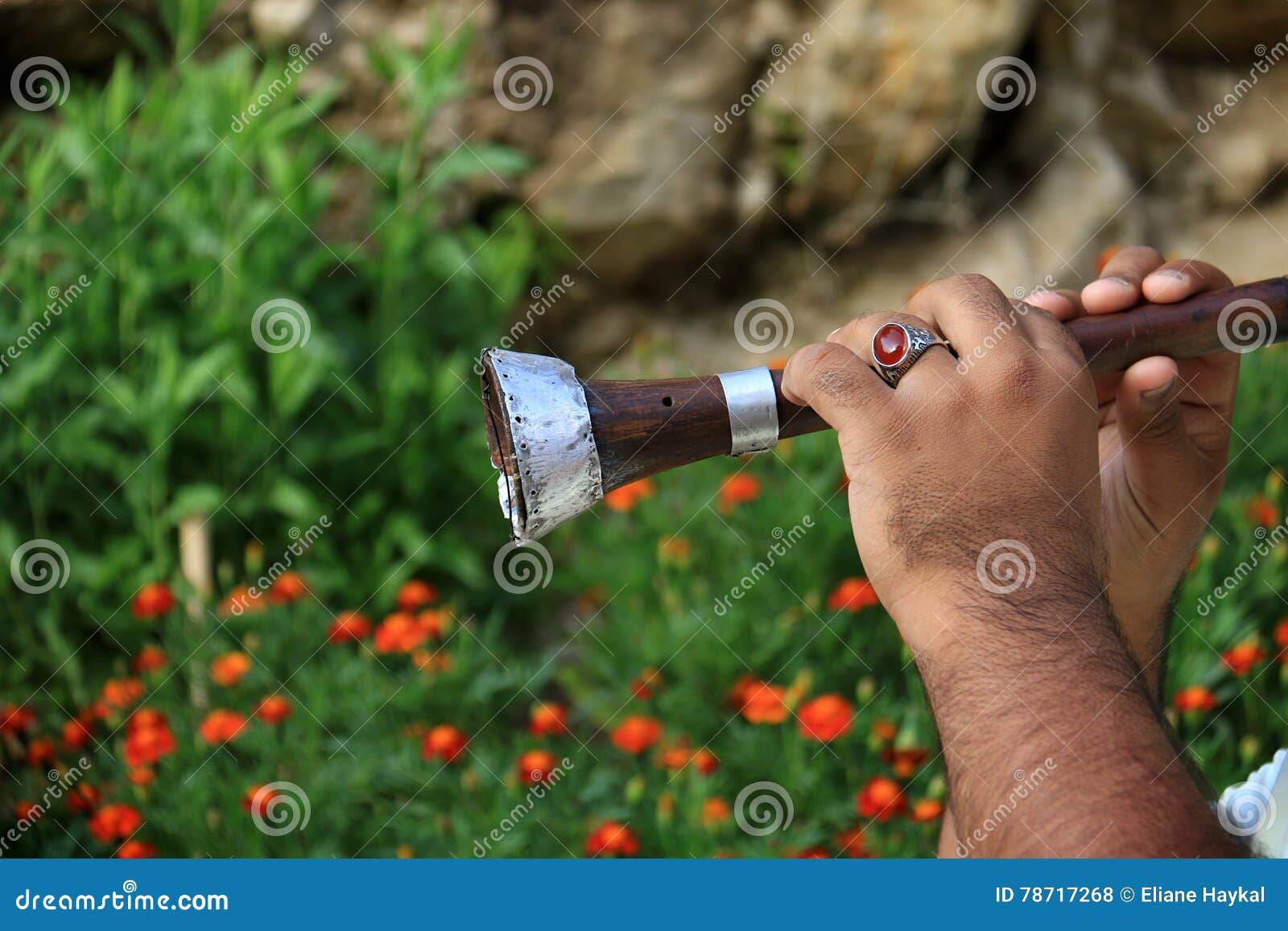 Instrumento Musical De Mizmar Foto de archivo - Imagen de hombre ...