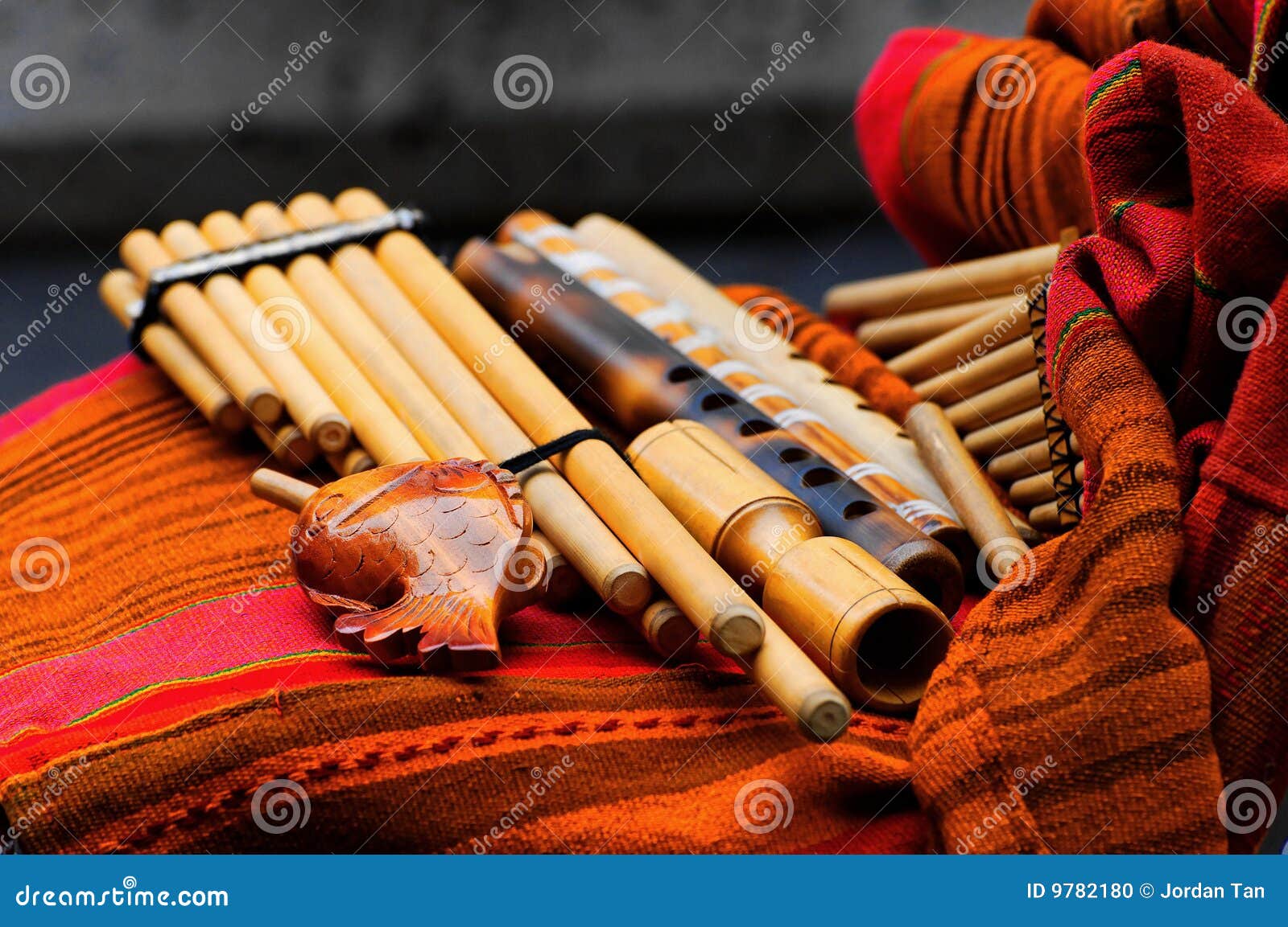 Instrumentos De Woodwind Tradicionales Foto de archivo - Imagen de ...