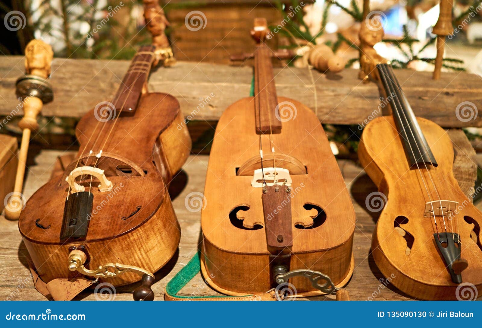 Instrumentos Musicais De Madeira Foto de Stock - Imagem de velho ...