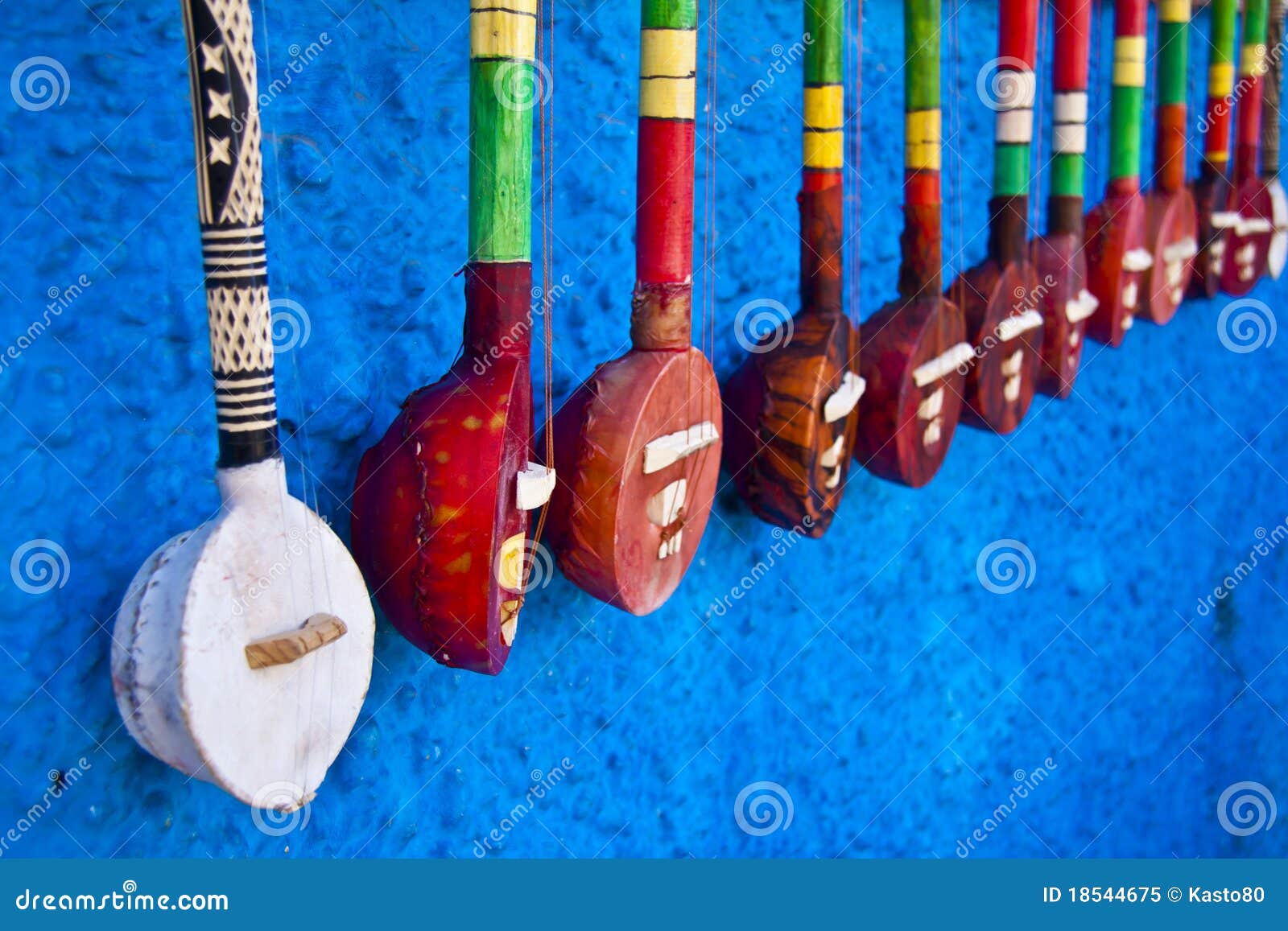 Instruments Africains Traditionnels Image stock - Image du enfants ...