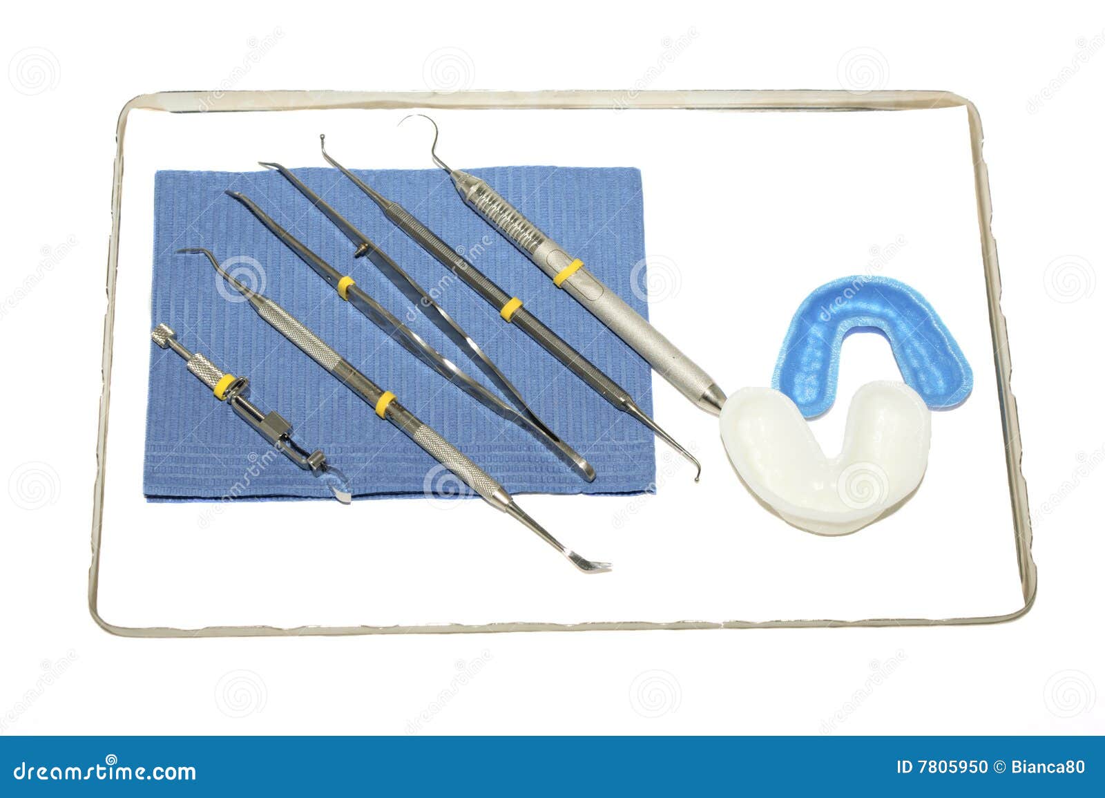 Instruments de dentiste photo stock. Image du homme, propre - 7805950