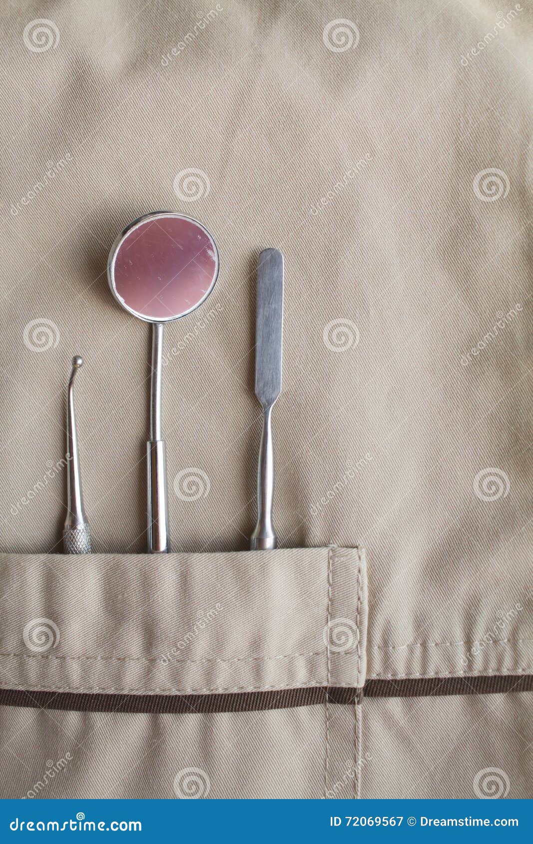 Instruments dentaires image stock. Image du docteur, assurance - 72069567