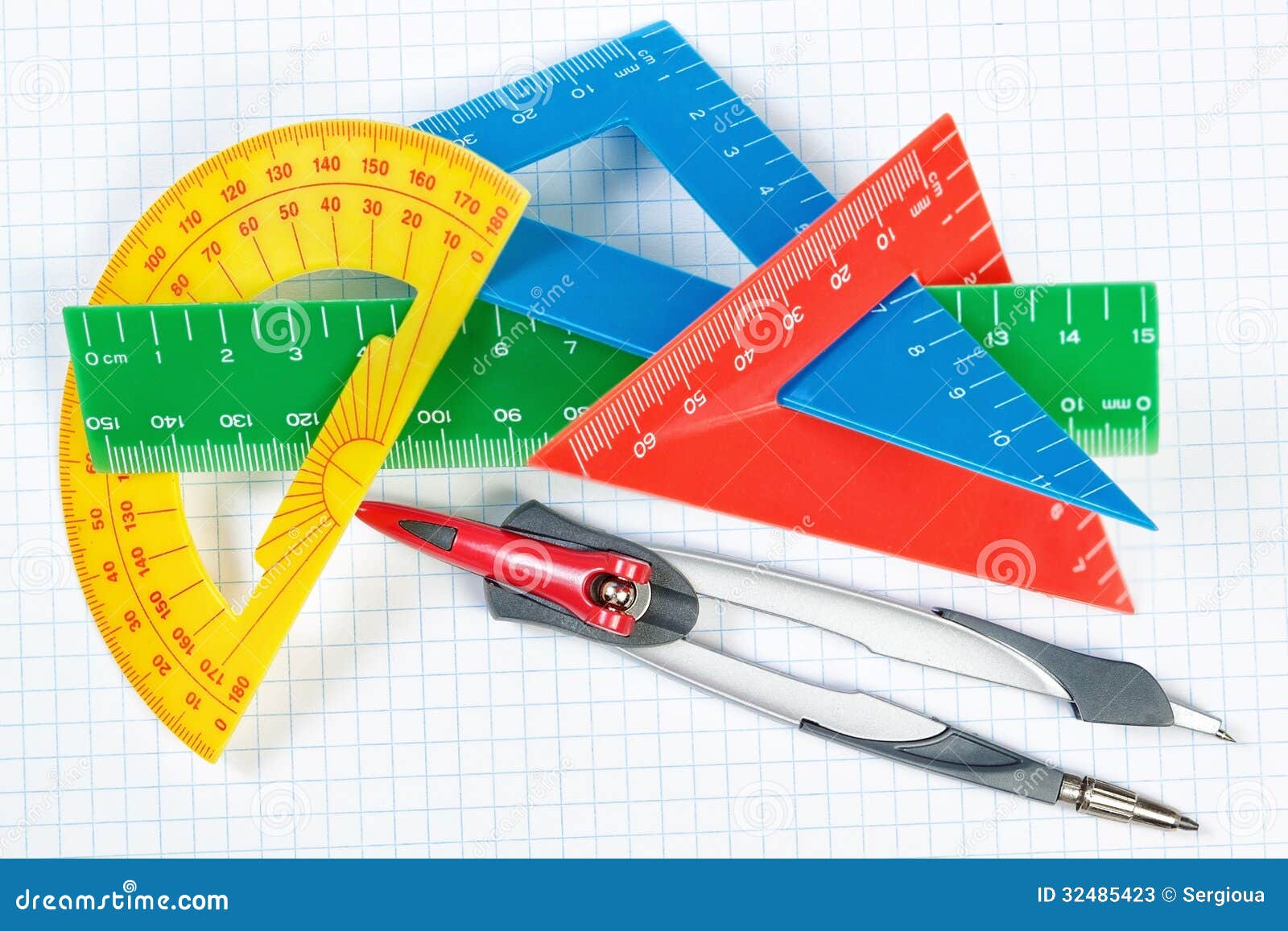 Instruments Pour Dessiner à L'école. Règle Et Boussole. Photos stock ...