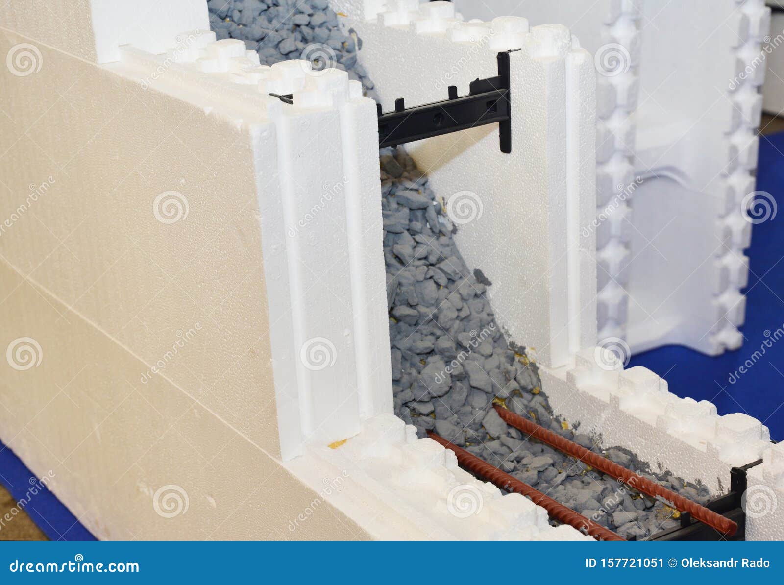 Insulating Concrete Forms ICF with Reinforced Concrete House Walls ...