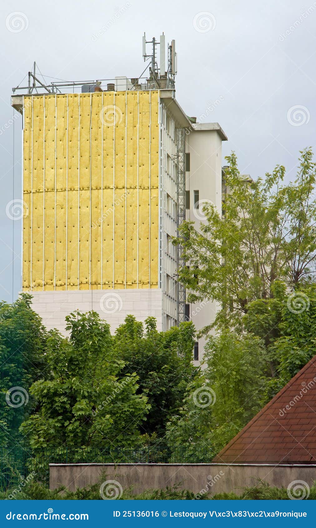 Insulation Cladding of a Building Stock Photo - Image of city, green ...