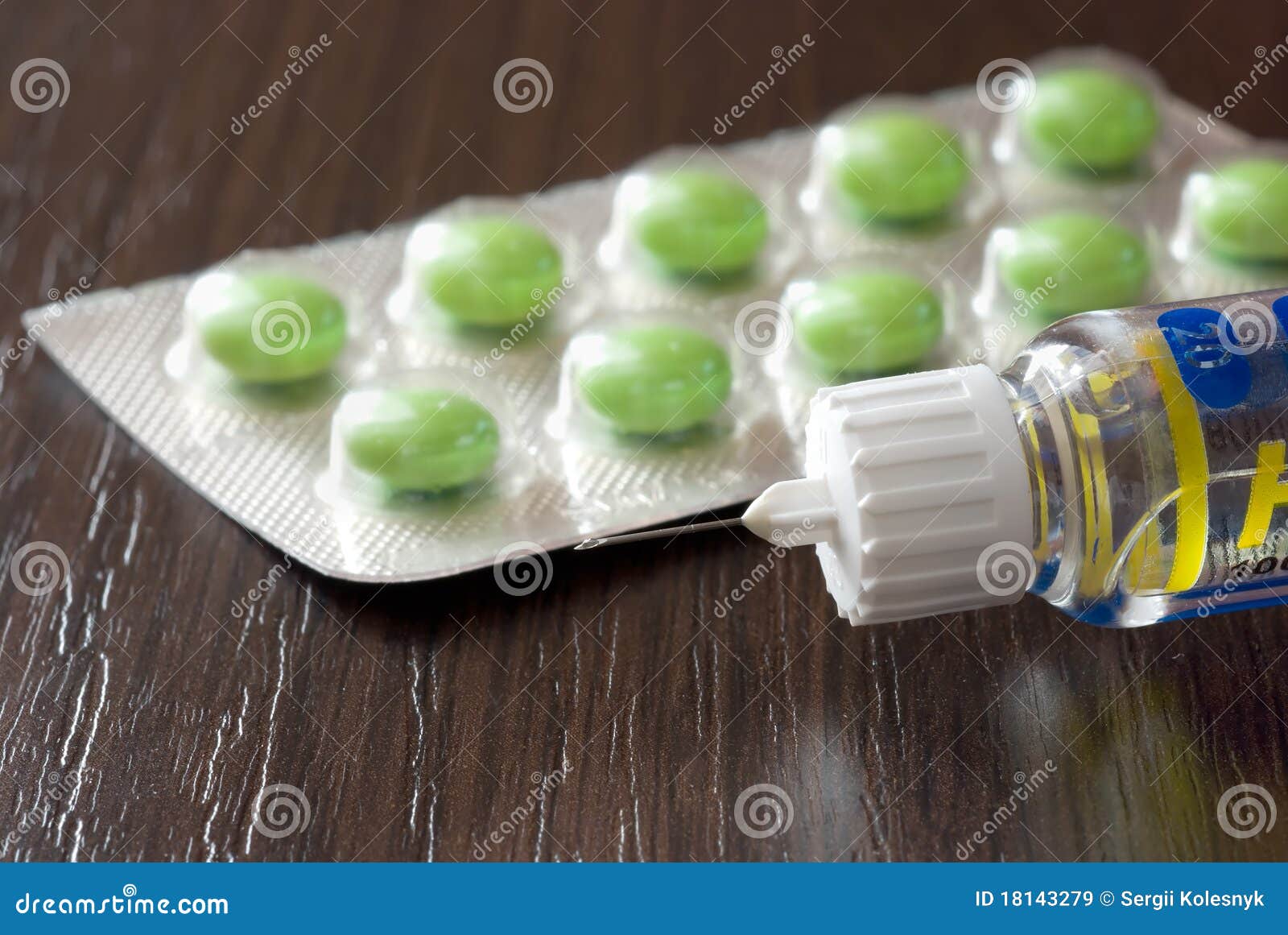 Insulin pen and tablet stock image. Image of care, needle - 18143279
