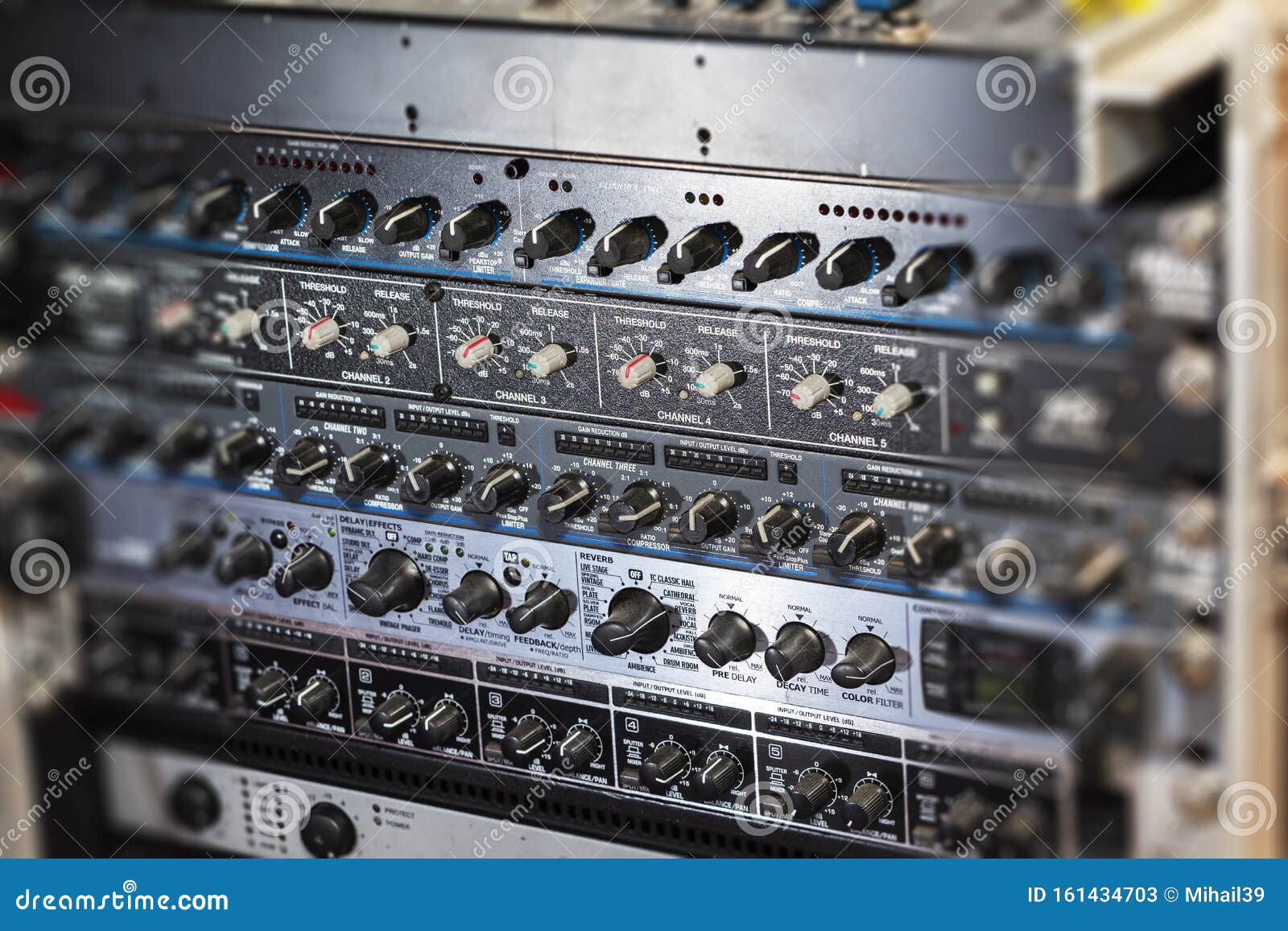 Integrated Amplifier And Equalizer Mixer Switch Of Sound Equpiment ...