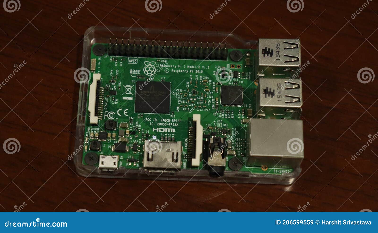 An Integrated Circuit Microprocessor with Multiple Ports and Sockets ...