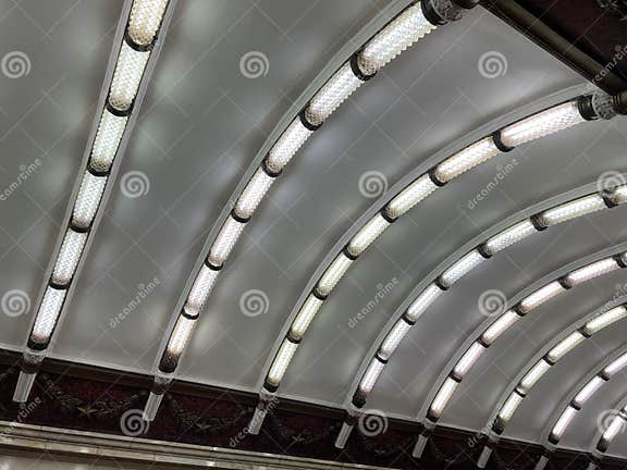 The Integration of Modern Lighting with Architectural Design in Public ...