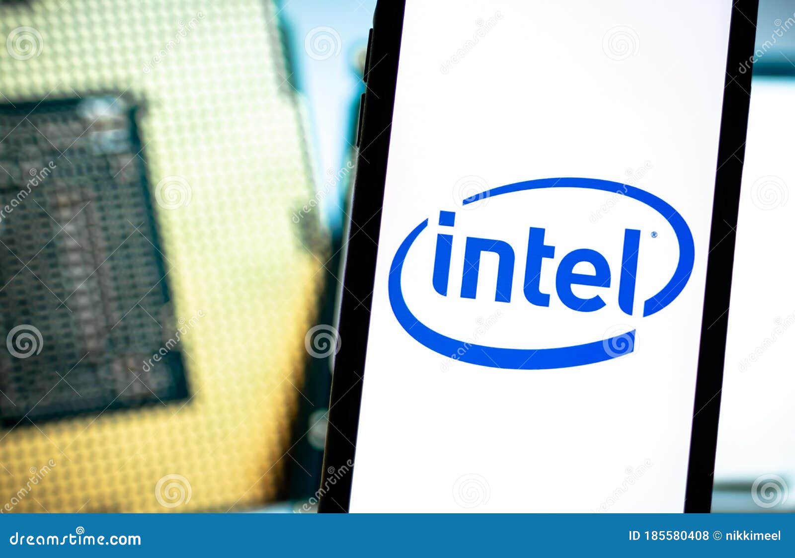 Intel Logo on Smartphone Screen. Editorial Stock Photo - Image of ...