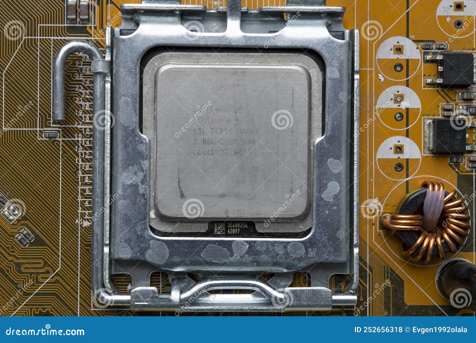Smolensk, Russia - 07.26.2022: Intel Pentium 4 Processor Connected To ...