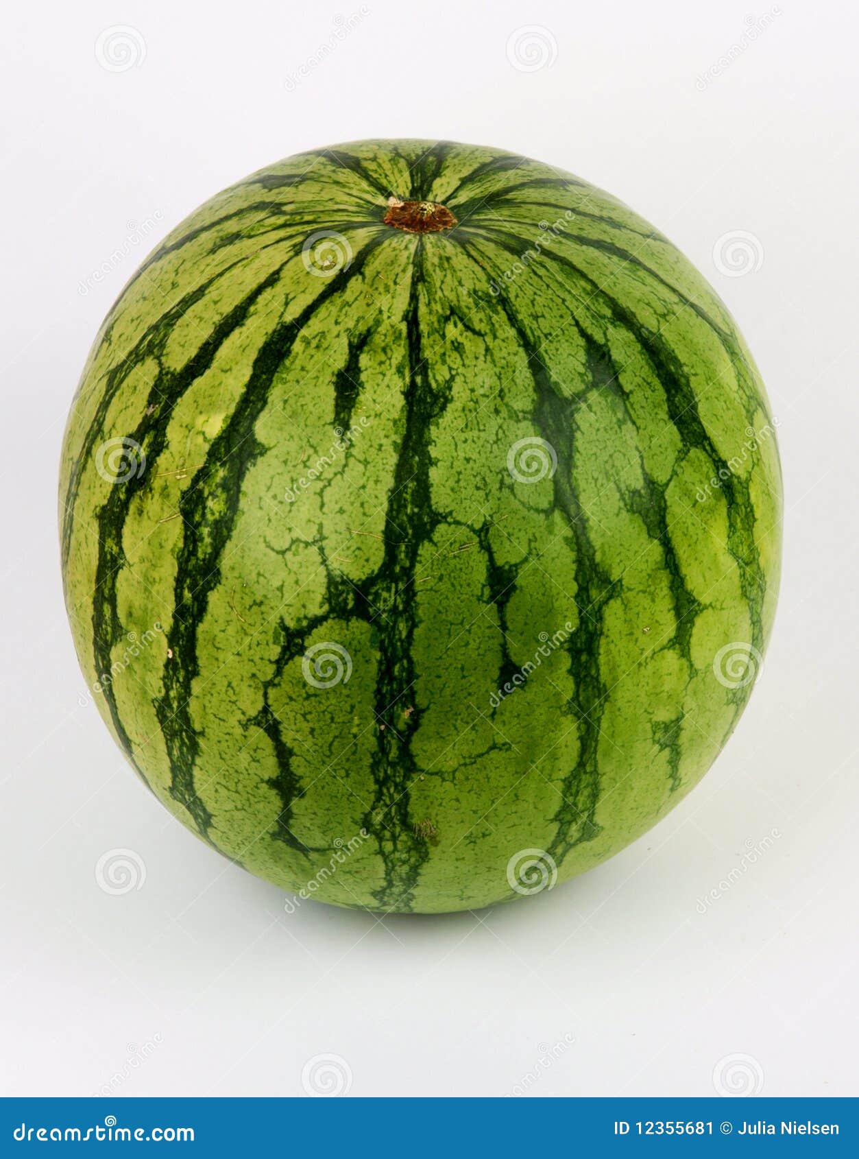 Intera anguria immagine stock. Immagine di vita, verde - 12355681