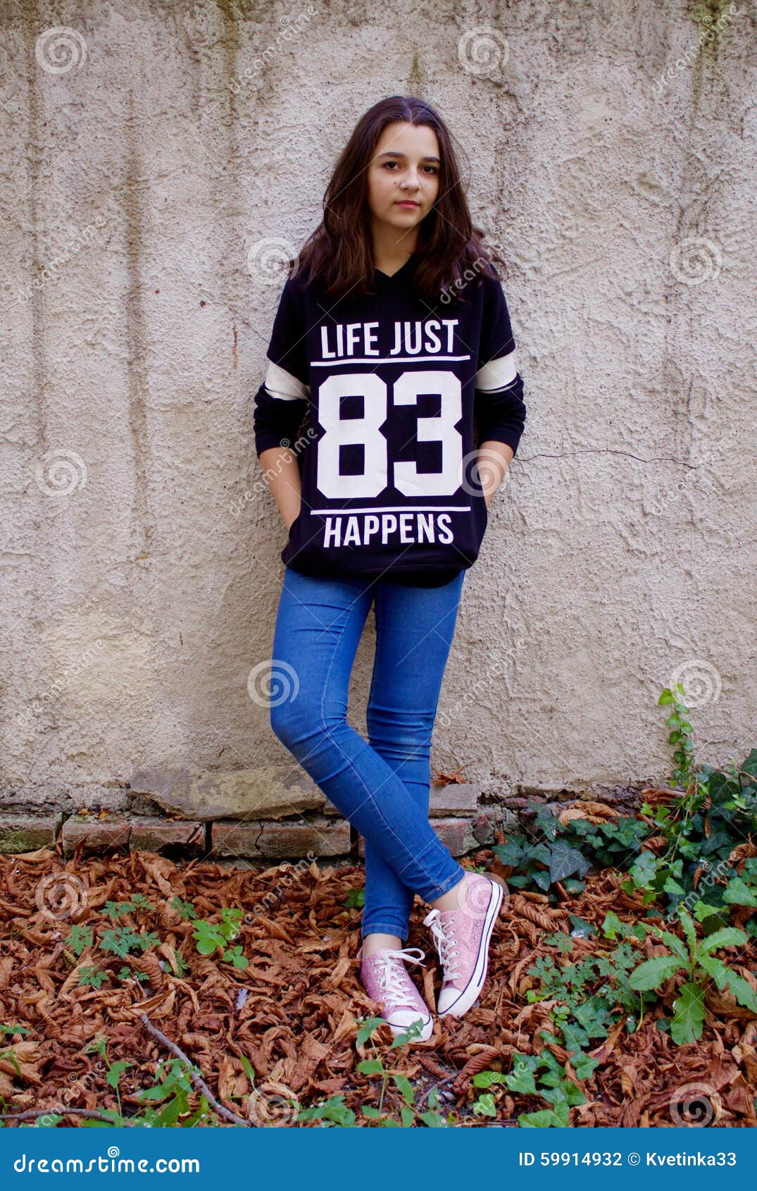 Intera Figura Del Ritratto Teenager Della Ragazza Fotografia Stock