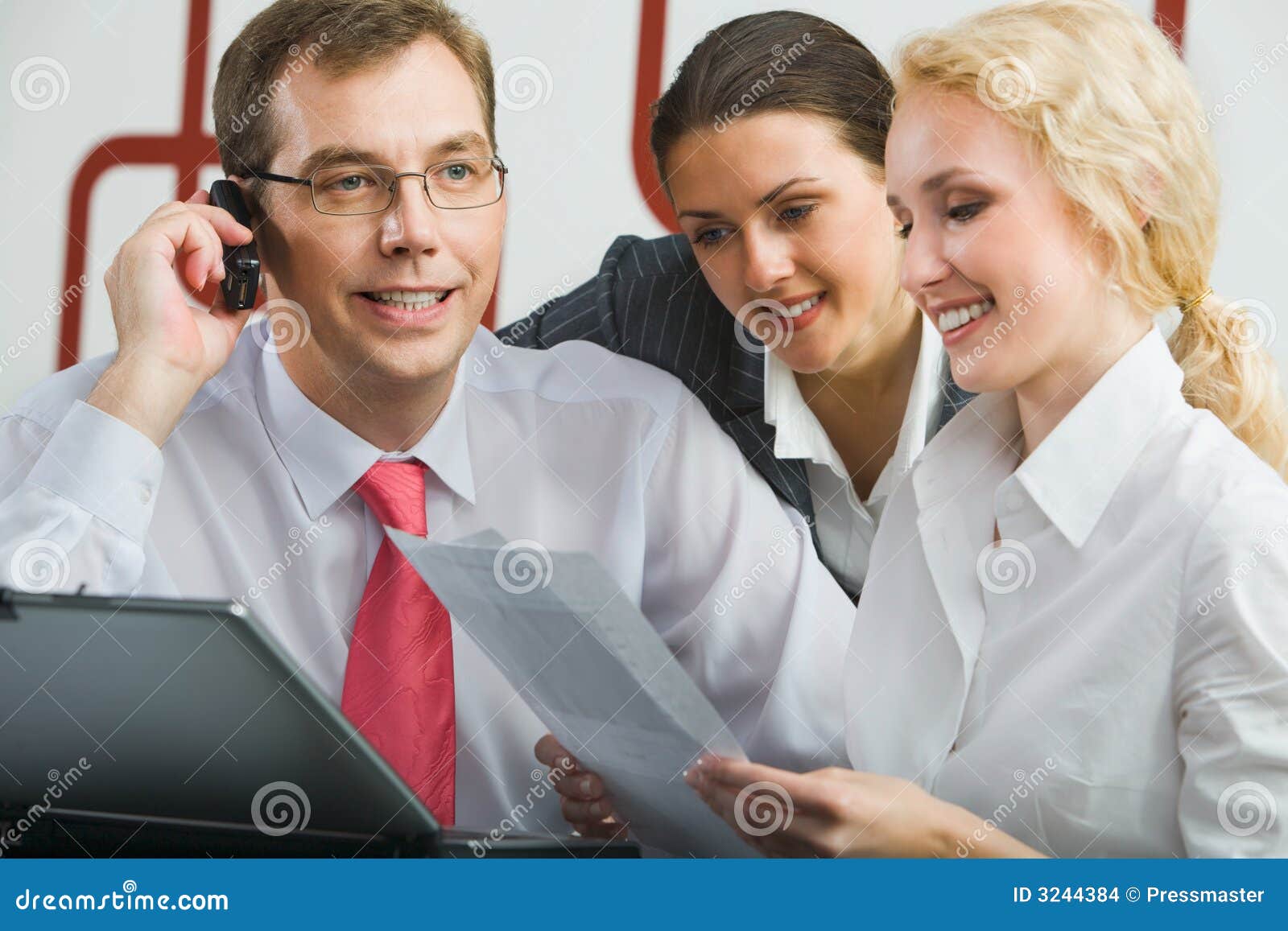 Interaction photo stock. Image du confiant, associés, contact - 3244384