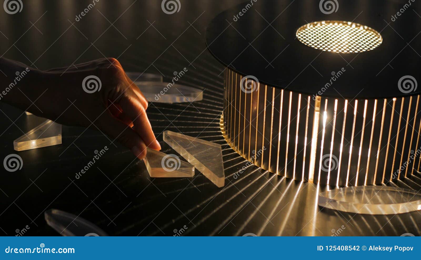 Interactive Exposition in Science Museum - Effect of Refraction ...