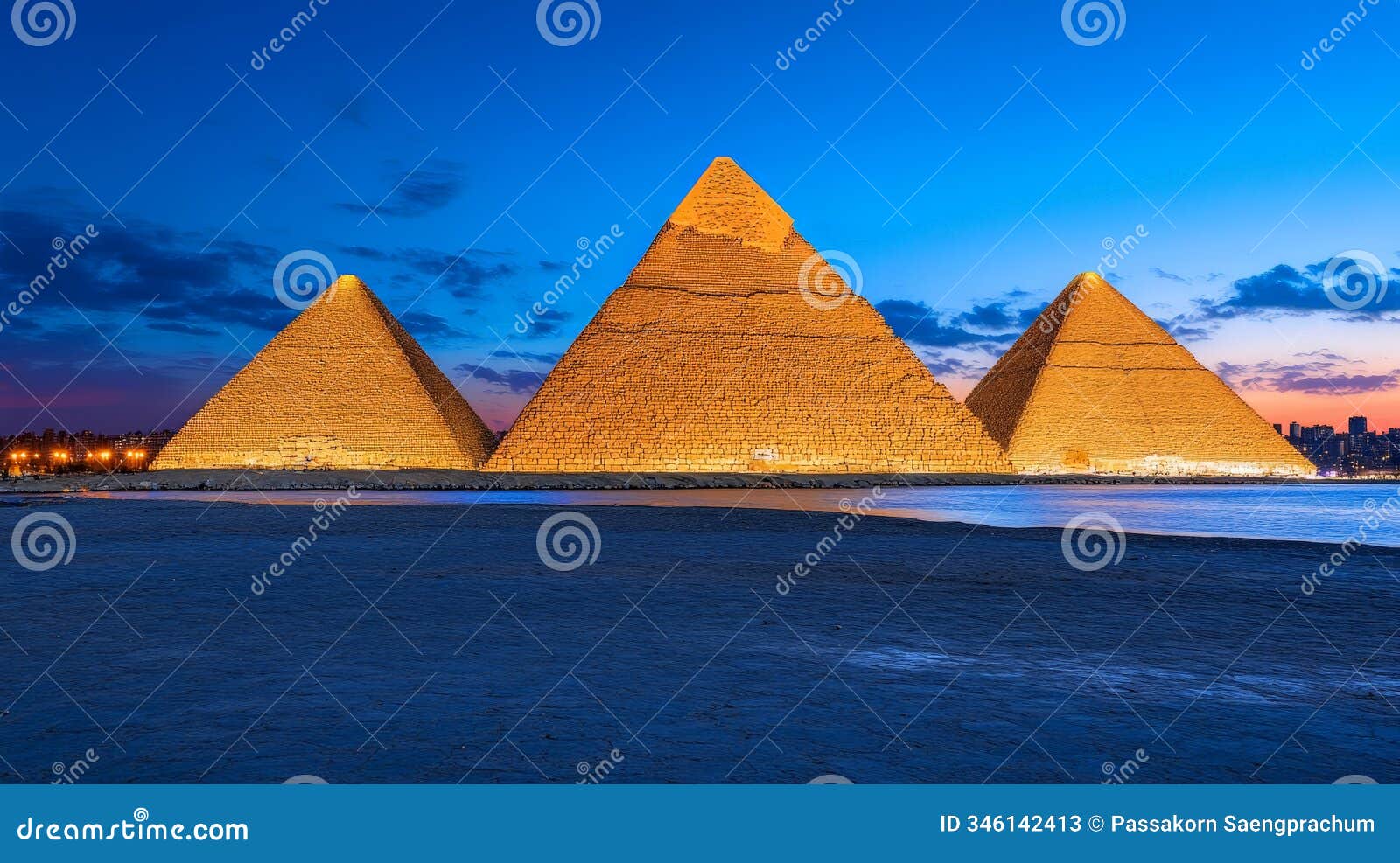 Interactive Historical Tour of the Pyramids of Egypt Stock Illustration ...