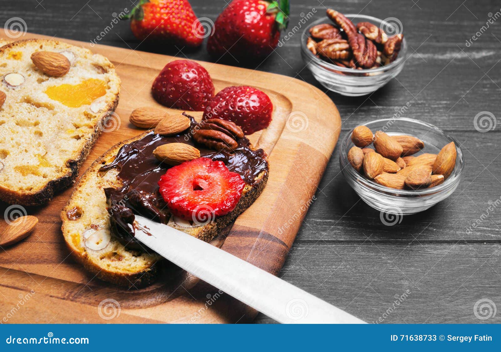 Intercala La Foto De La Comida Del Crostini Imagen de archivo - Imagen ...