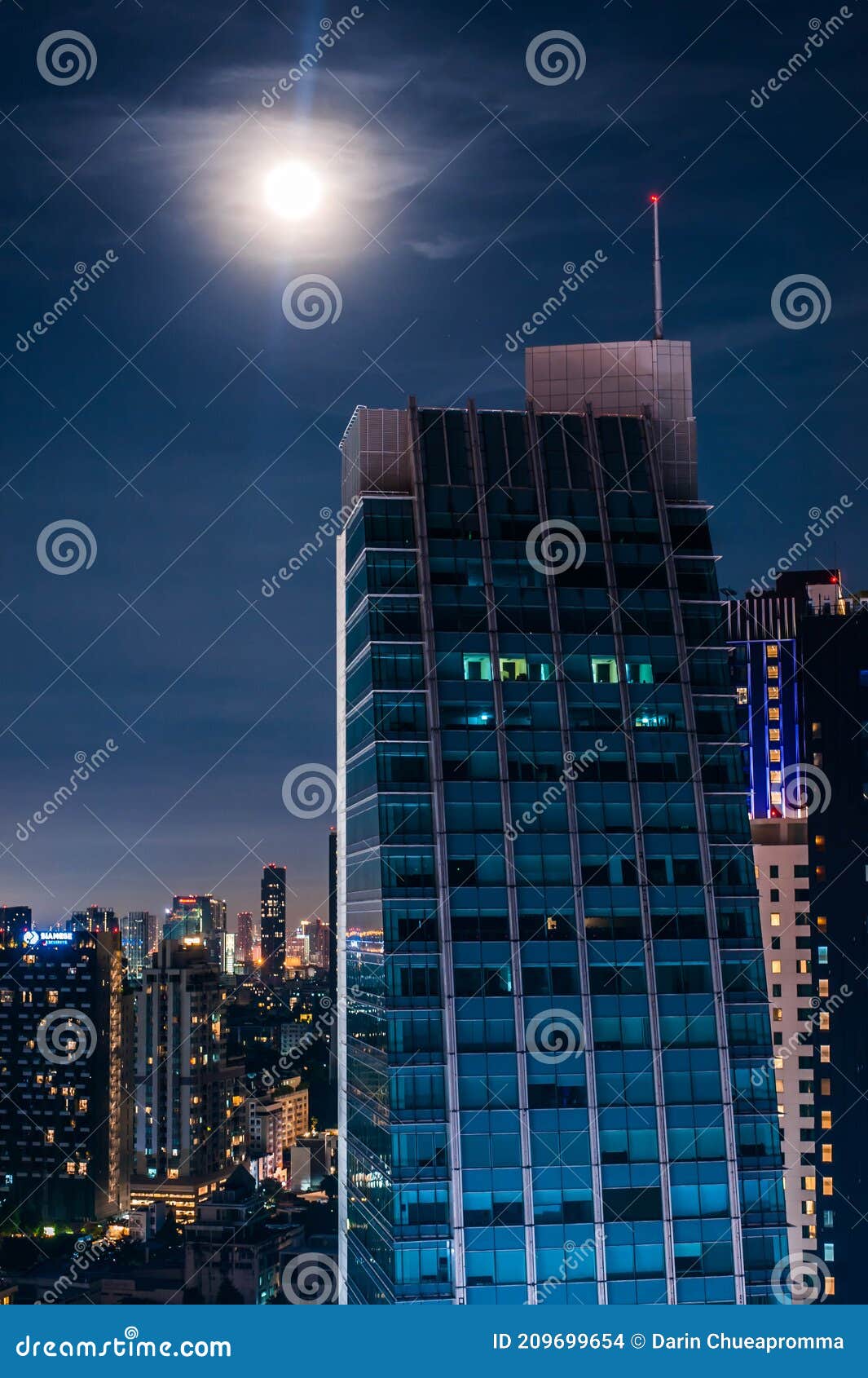 The Interchange 21 Building Editorial Stock Image - Image of business ...