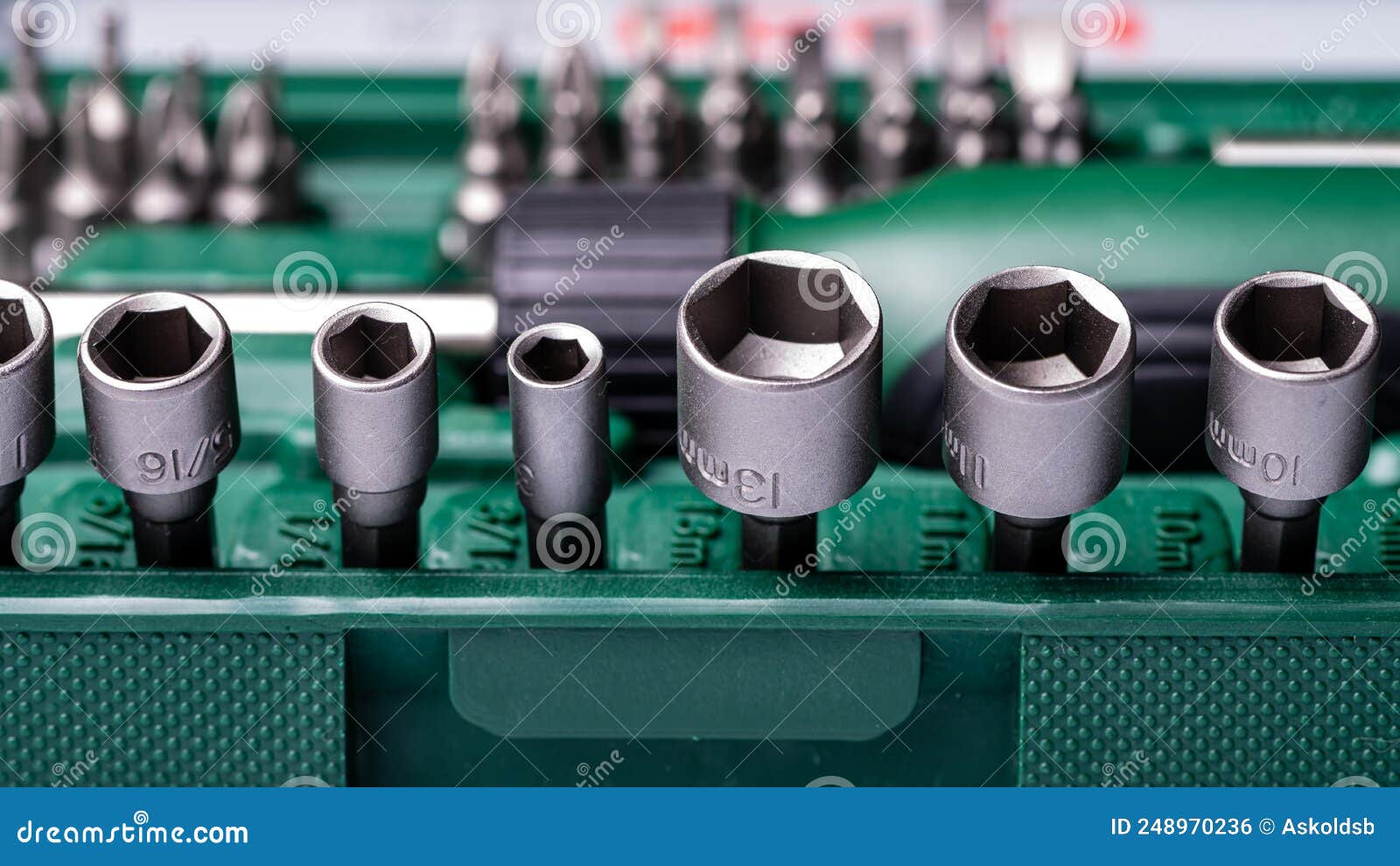 Interchangeable Screwdriver Set with Different Types of Metal Steel ...