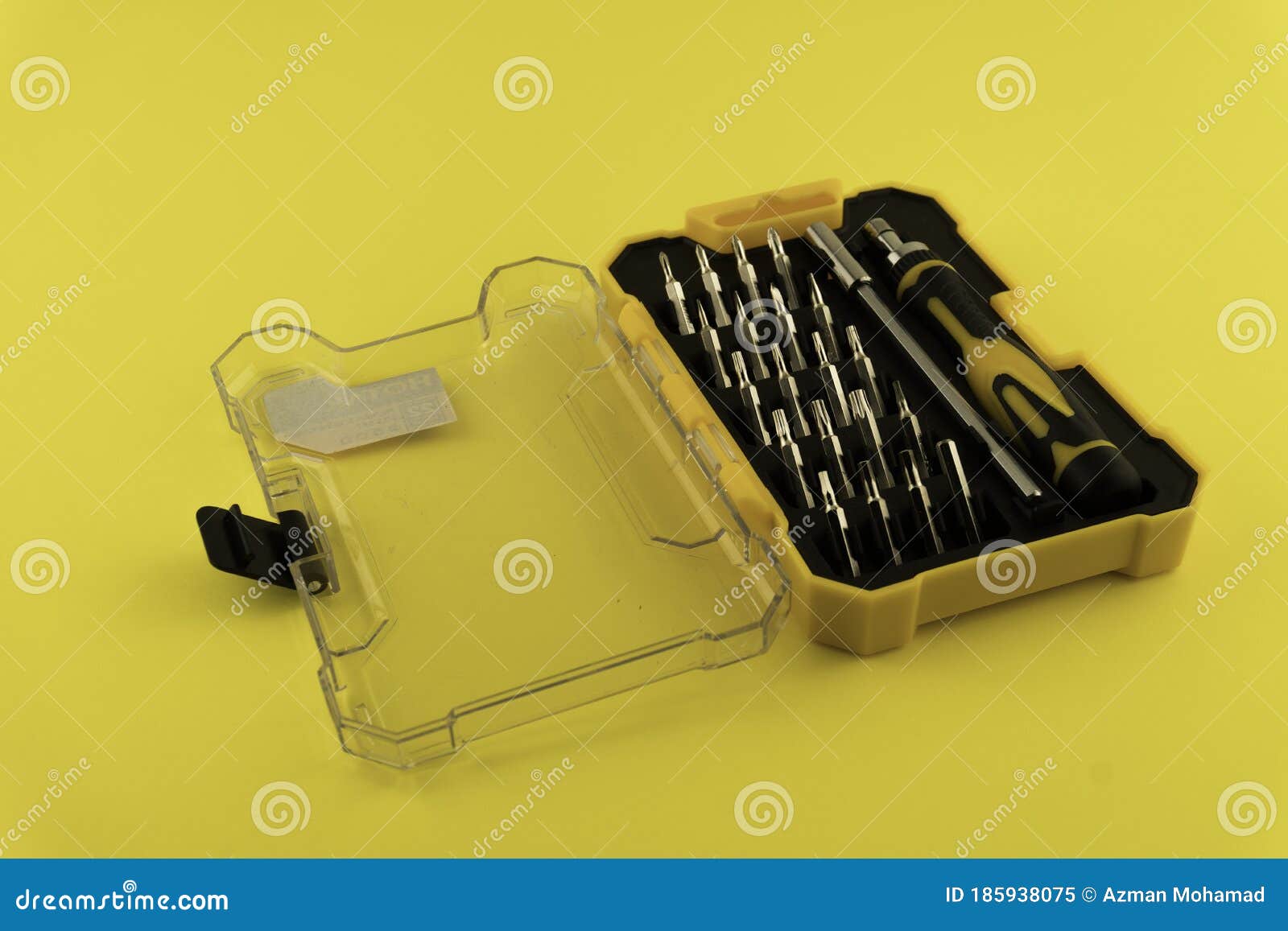 Interchangeable Screwdriver Set with Different Types of Metal Steel ...