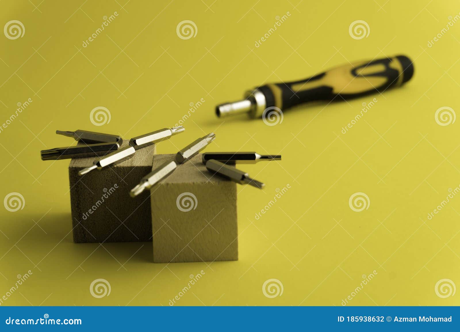 Interchangeable Screwdriver Set with Different Types of Metal Steel ...