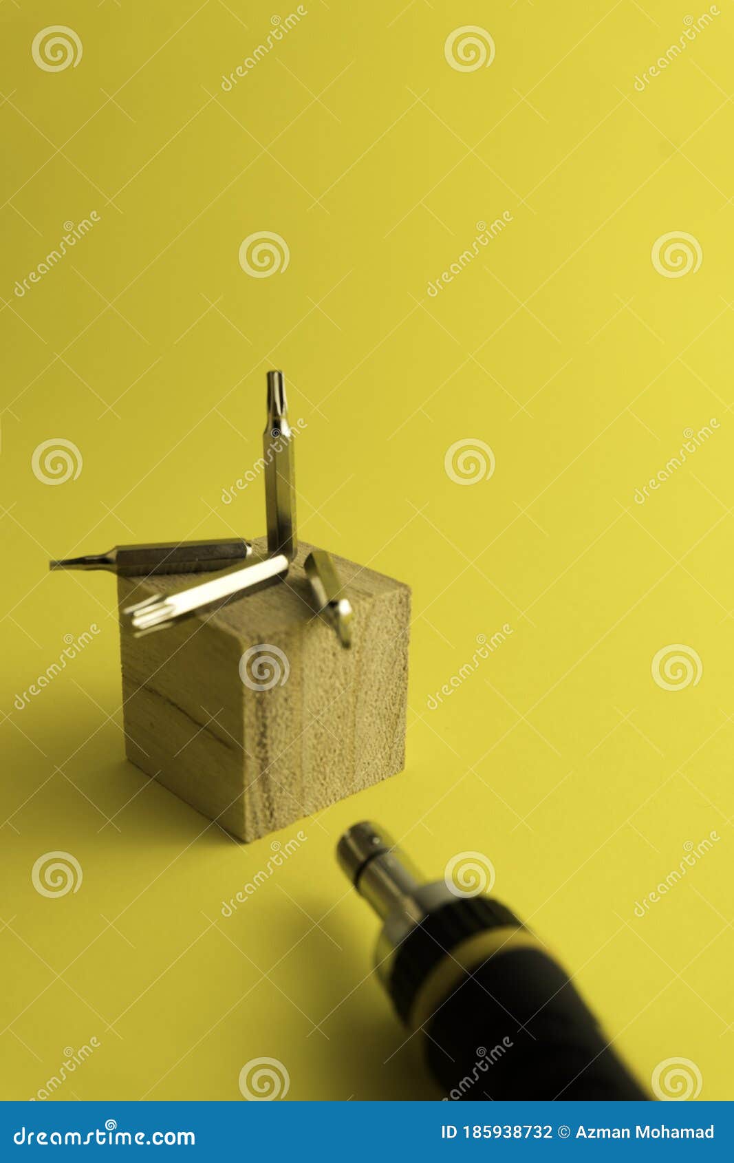 Interchangeable Screwdriver Set with Different Types of Metal Steel ...