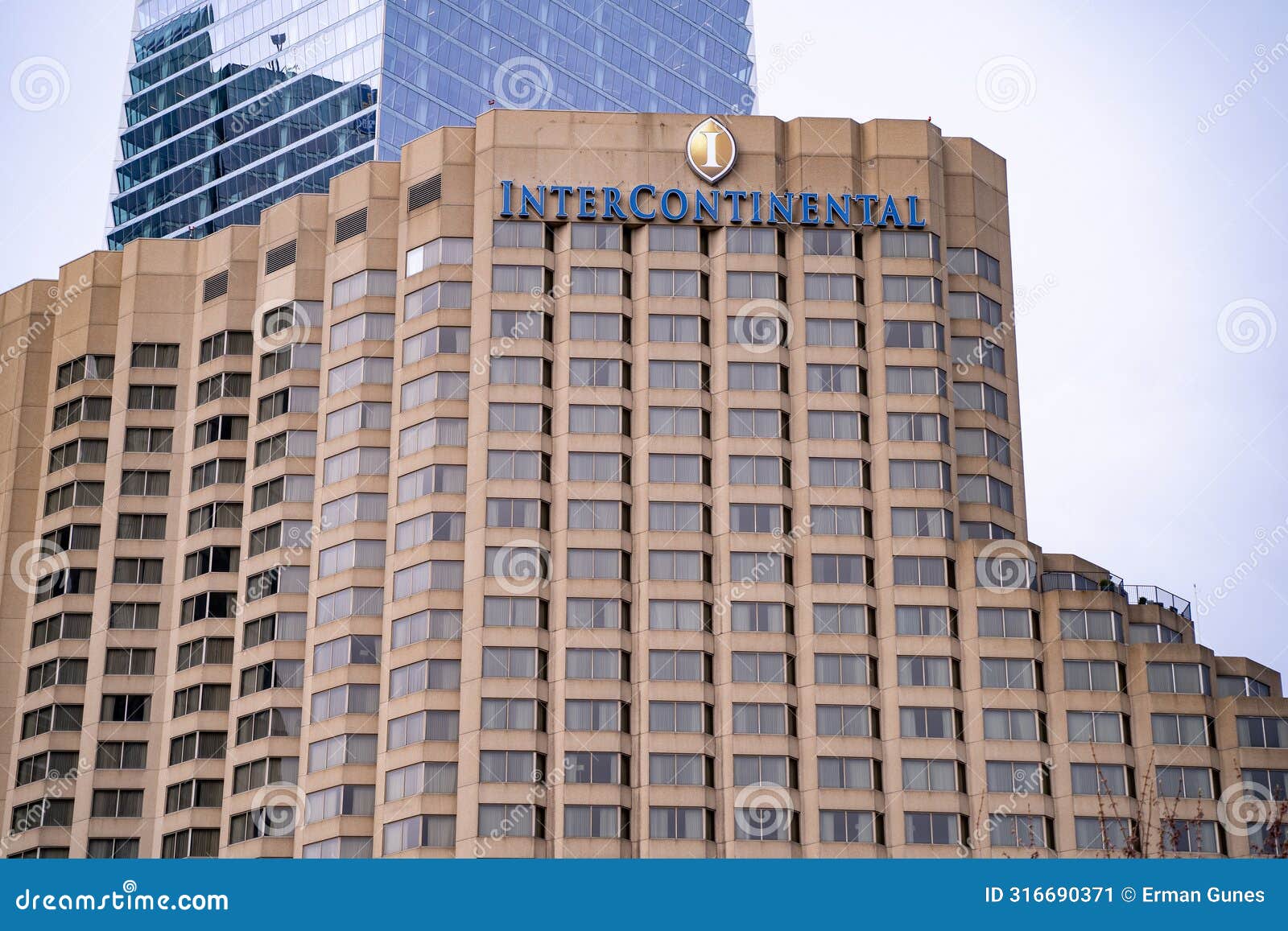 The InterContinental Hotel Building in Downtown Toronto. Editorial ...